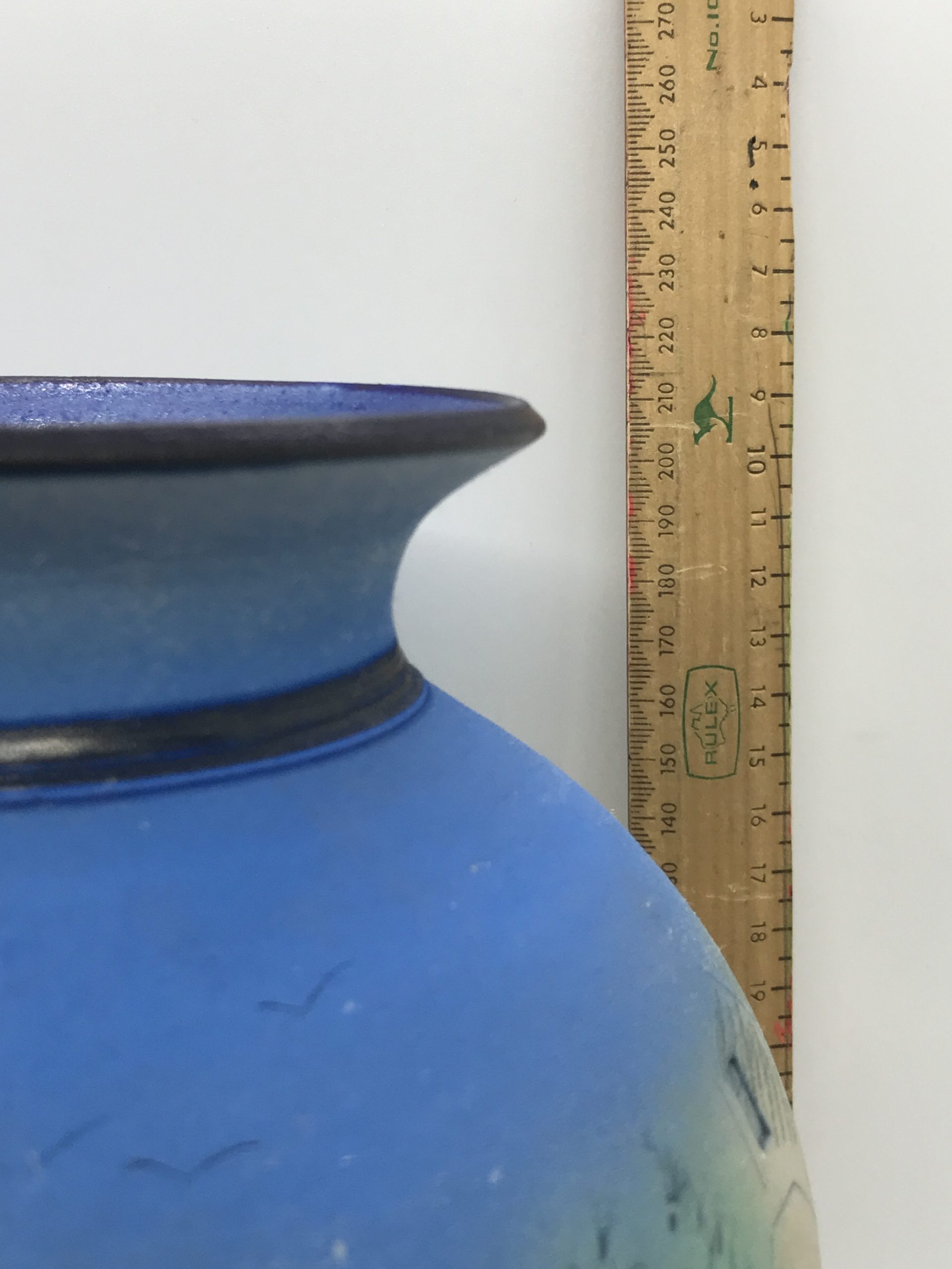 David Diggins Australian Studio Pottery Vase 24cm high - Vintage Keepsakes