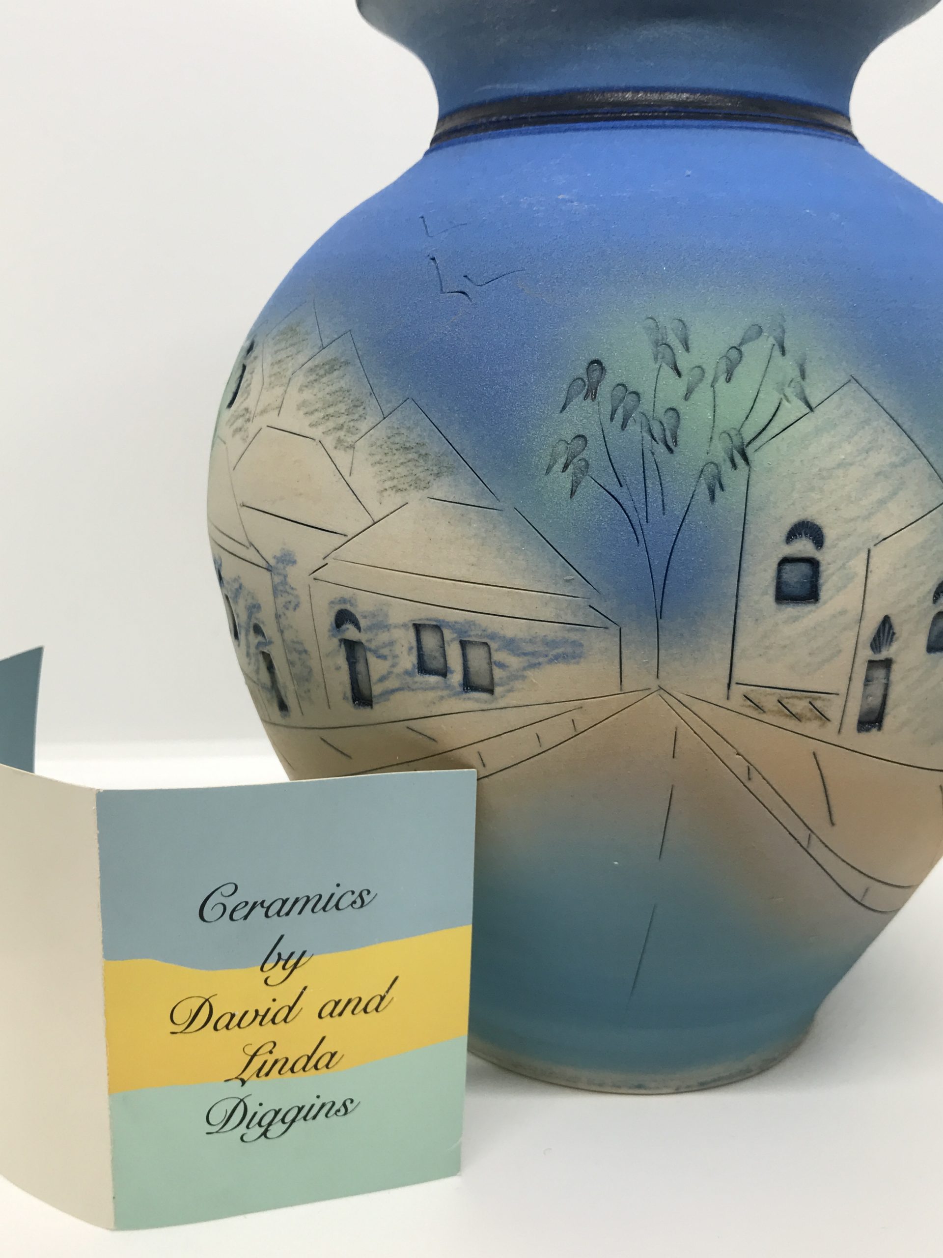 David Diggins Australian Studio Pottery Vase 24cm high - Vintage Keepsakes