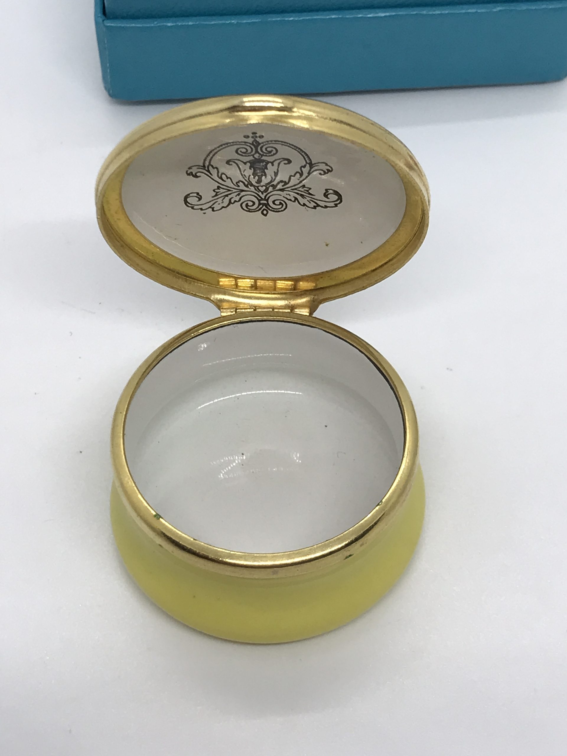 Bilston and Battersea Enamels Owl Enamel Pill Box (in original box ...
