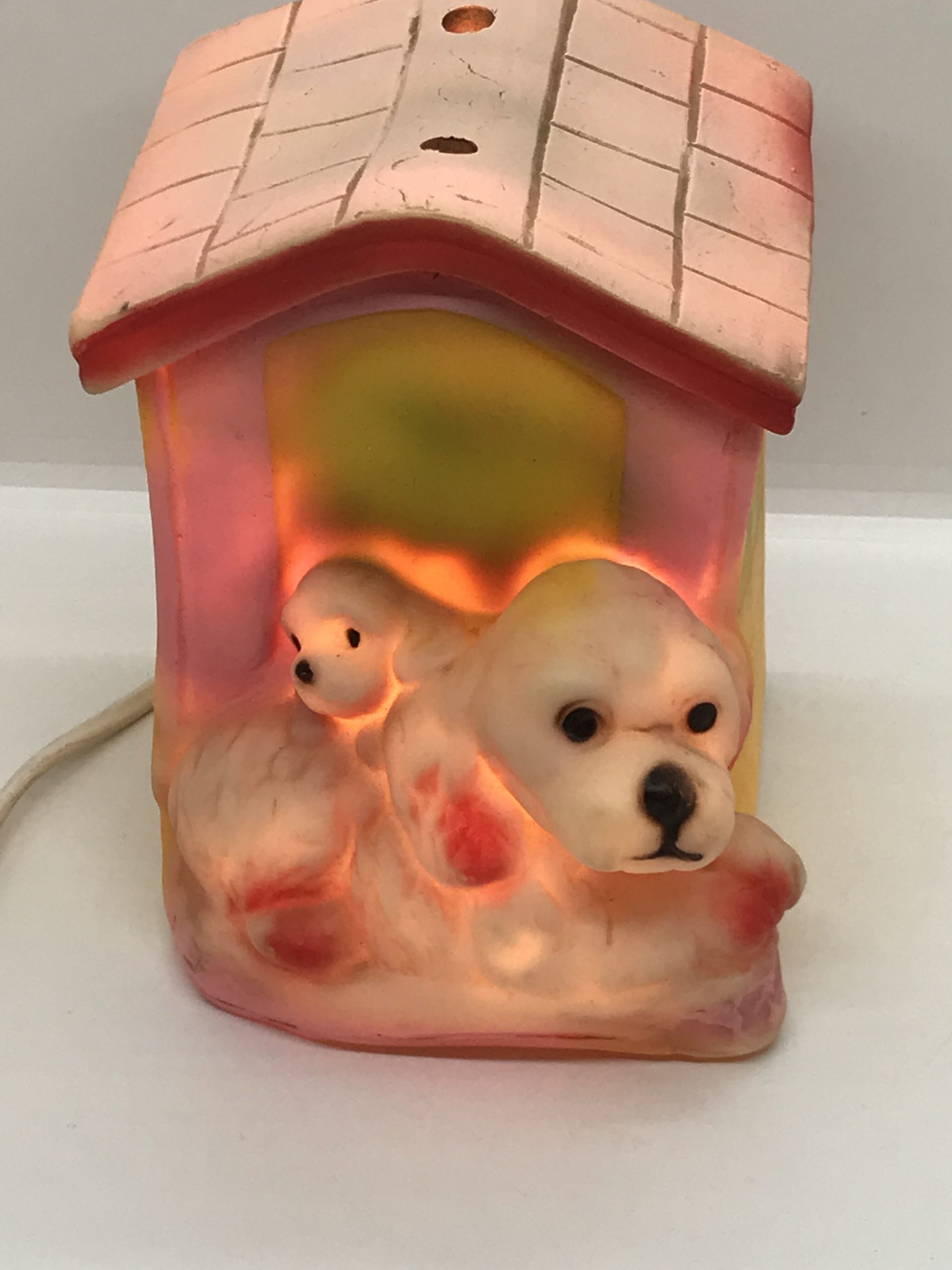 Netta Australia 1980's Dog House Bedside Lamp - Vintage Keepsakes