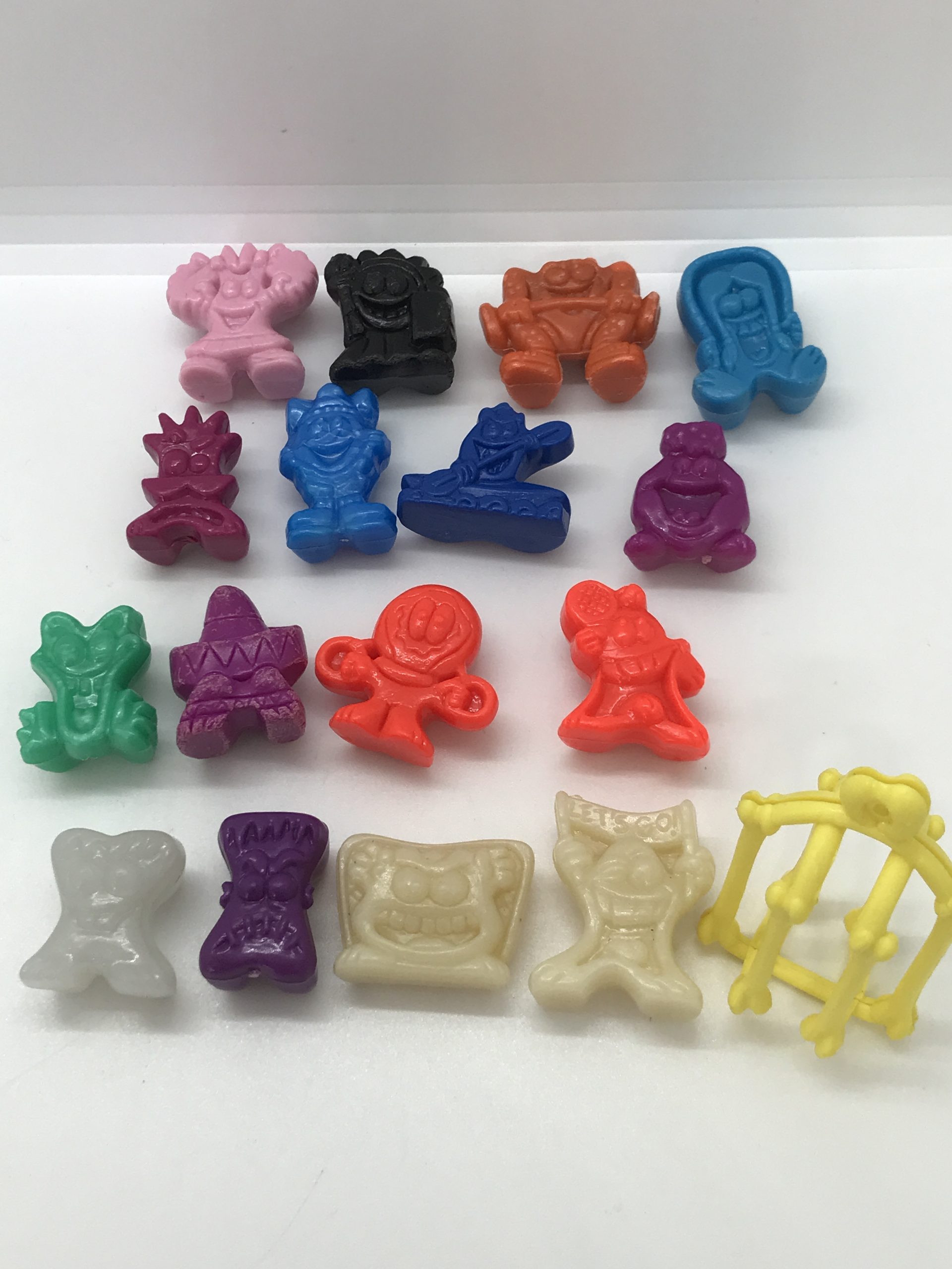 Magic Box Crazy Bones x 74 - Vintage Keepsakes