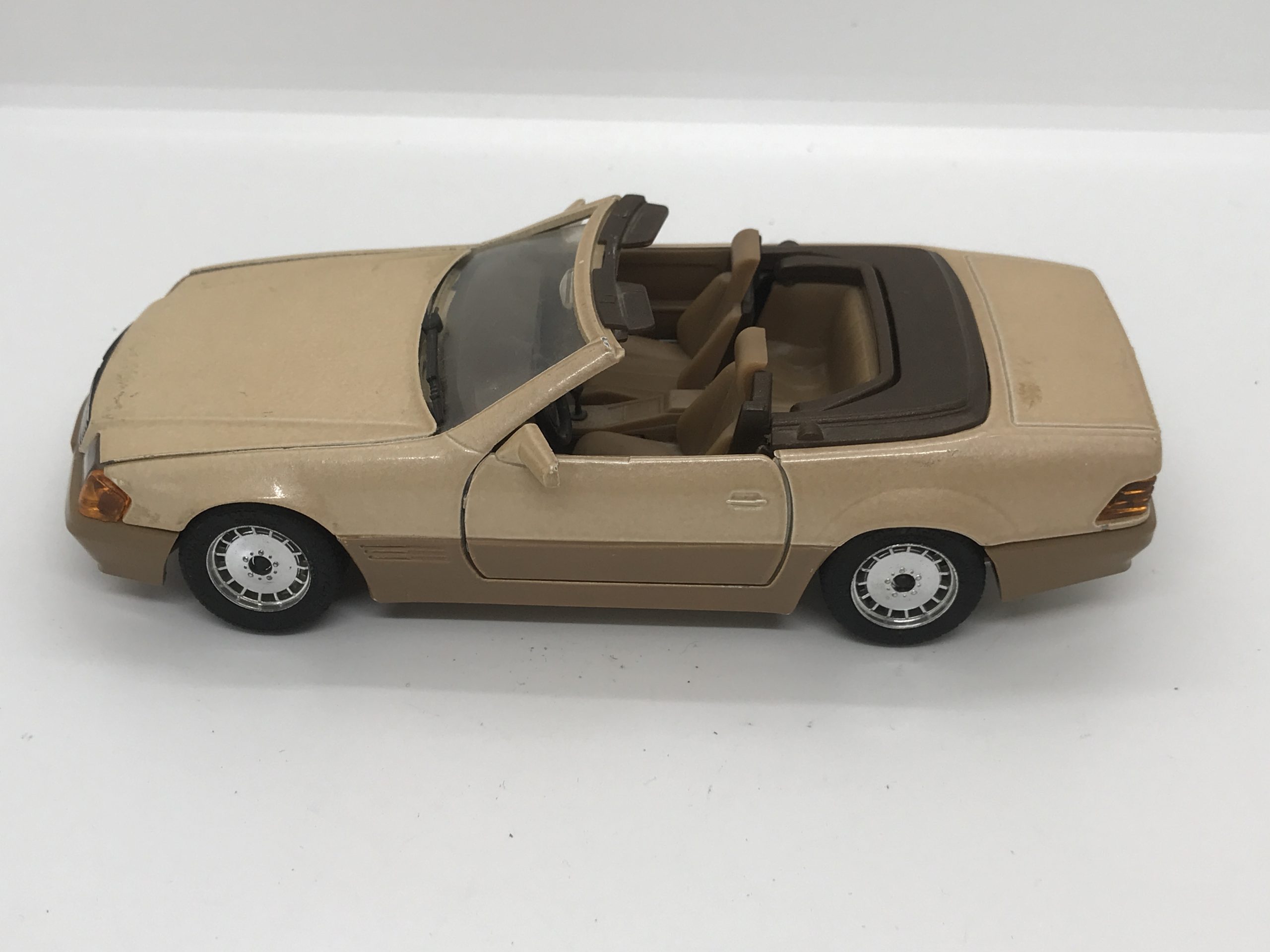 Majorette Brown Mercedes 500 SL Convertble 1/24 Scale - Vintage Keepsakes
