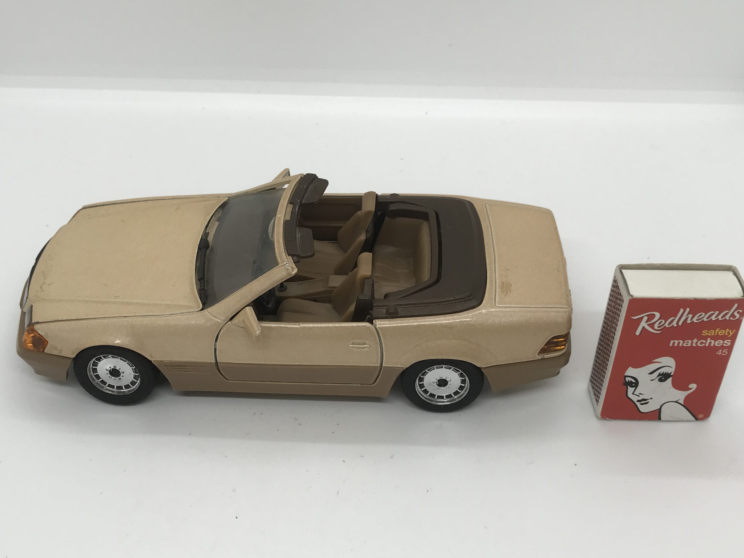 Majorette Brown Mercedes 500 SL Convertble 1/24 Scale - Vintage Keepsakes