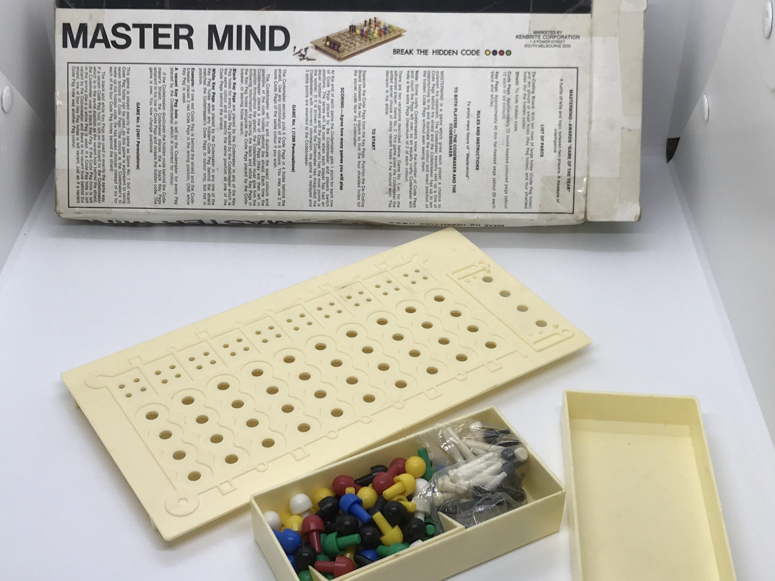 Master Mind (Kenbrite) - Complete - Vintage Keepsakes
