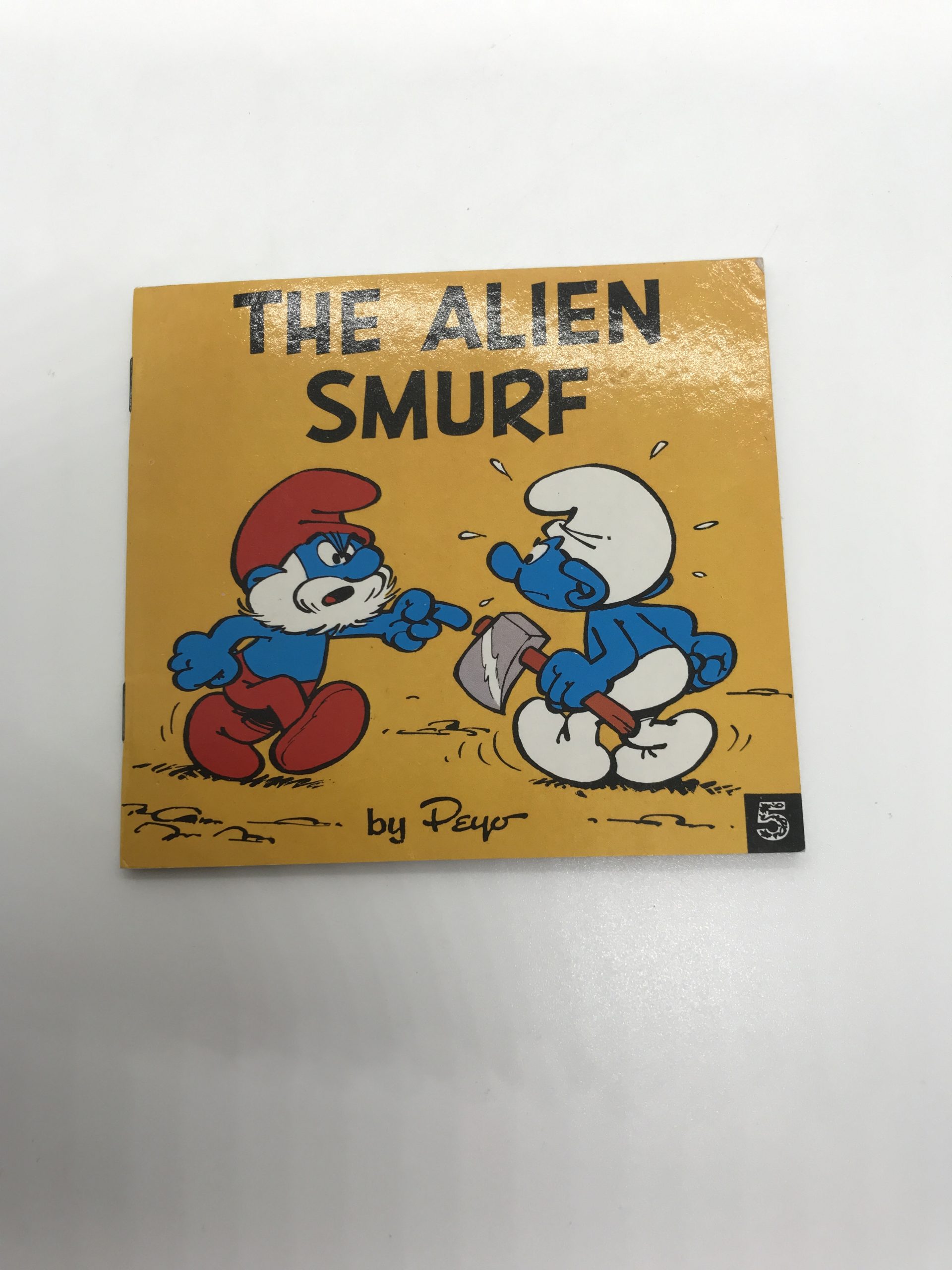 Smurfs Mini Story Book - The Alien Smurf 1981 - Vintage Keepsakes