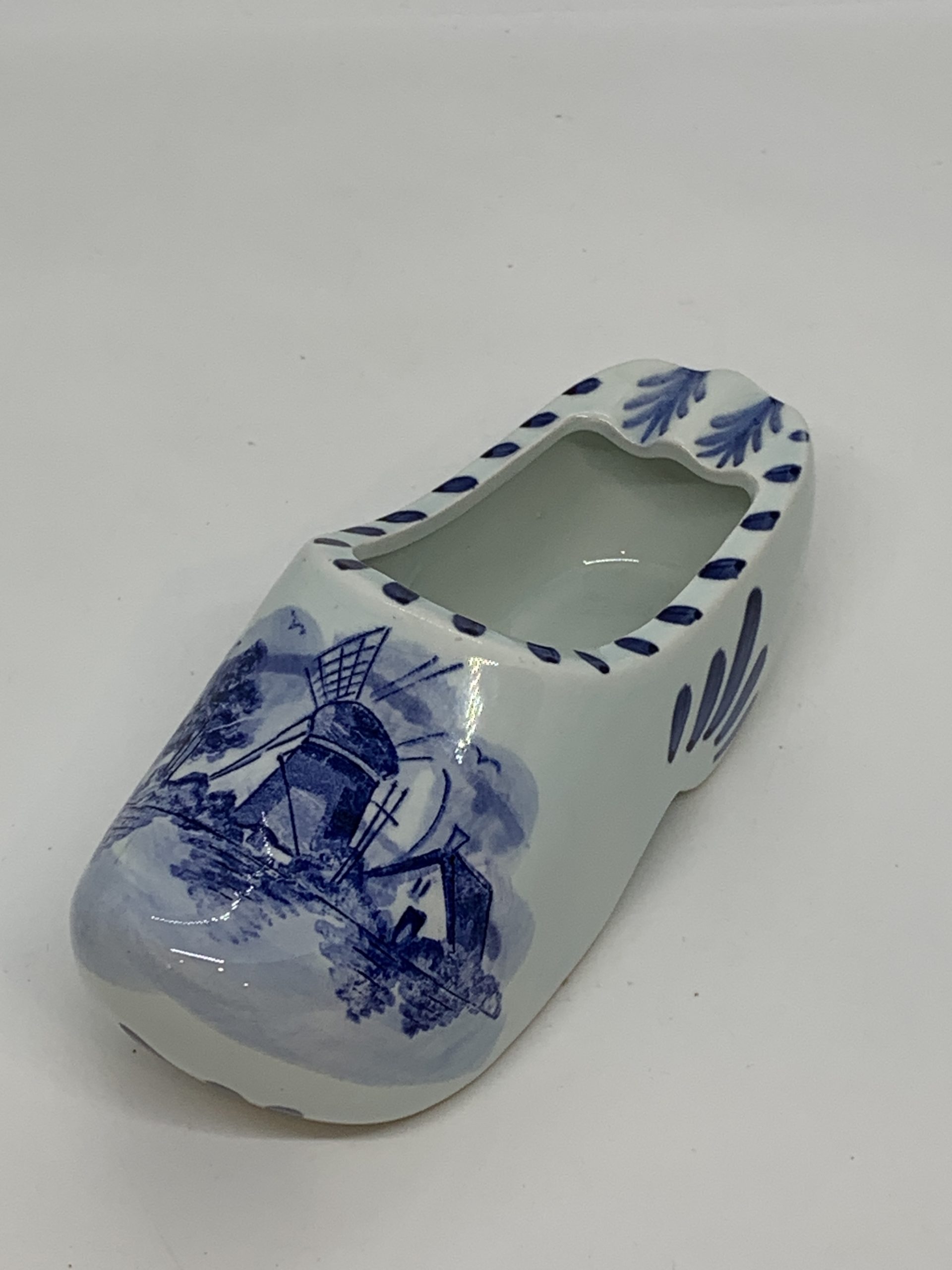 Delft Shoe - Large (approx 17cm long) - Vintage Keepsakes