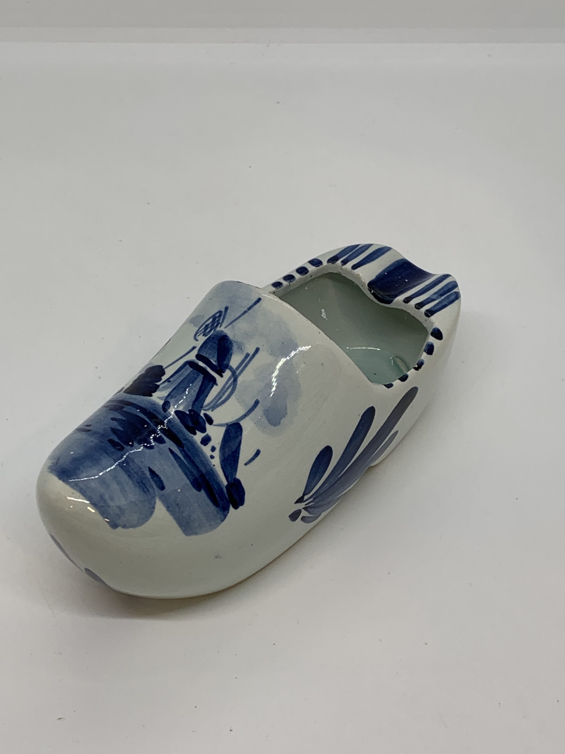 Delft Shoe - Large (approx 17cm long) - Vintage Keepsakes