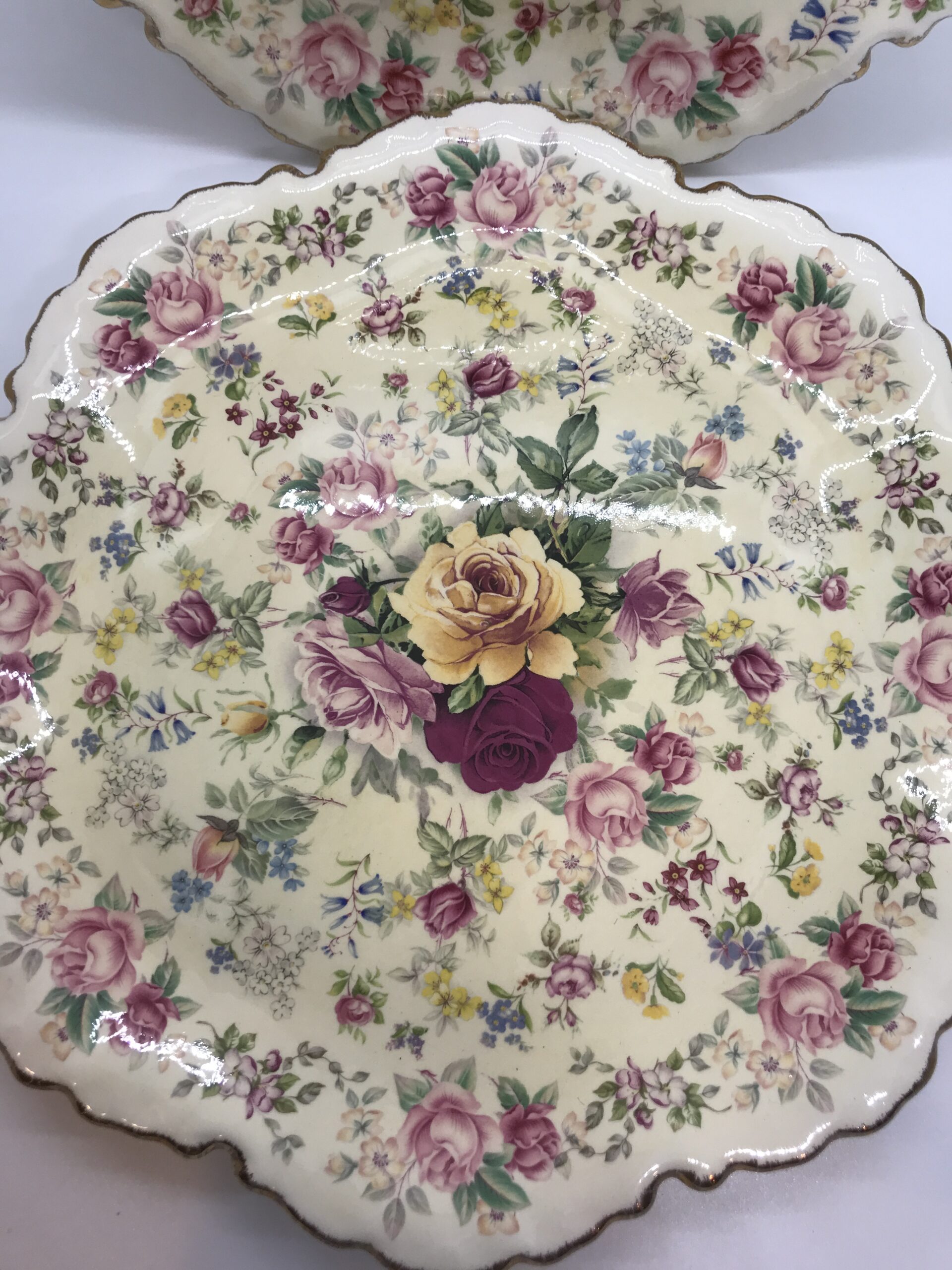 Handmade Kaye Lowe Pottery Floral Charger Plate 27cm - Vintage Keepsakes