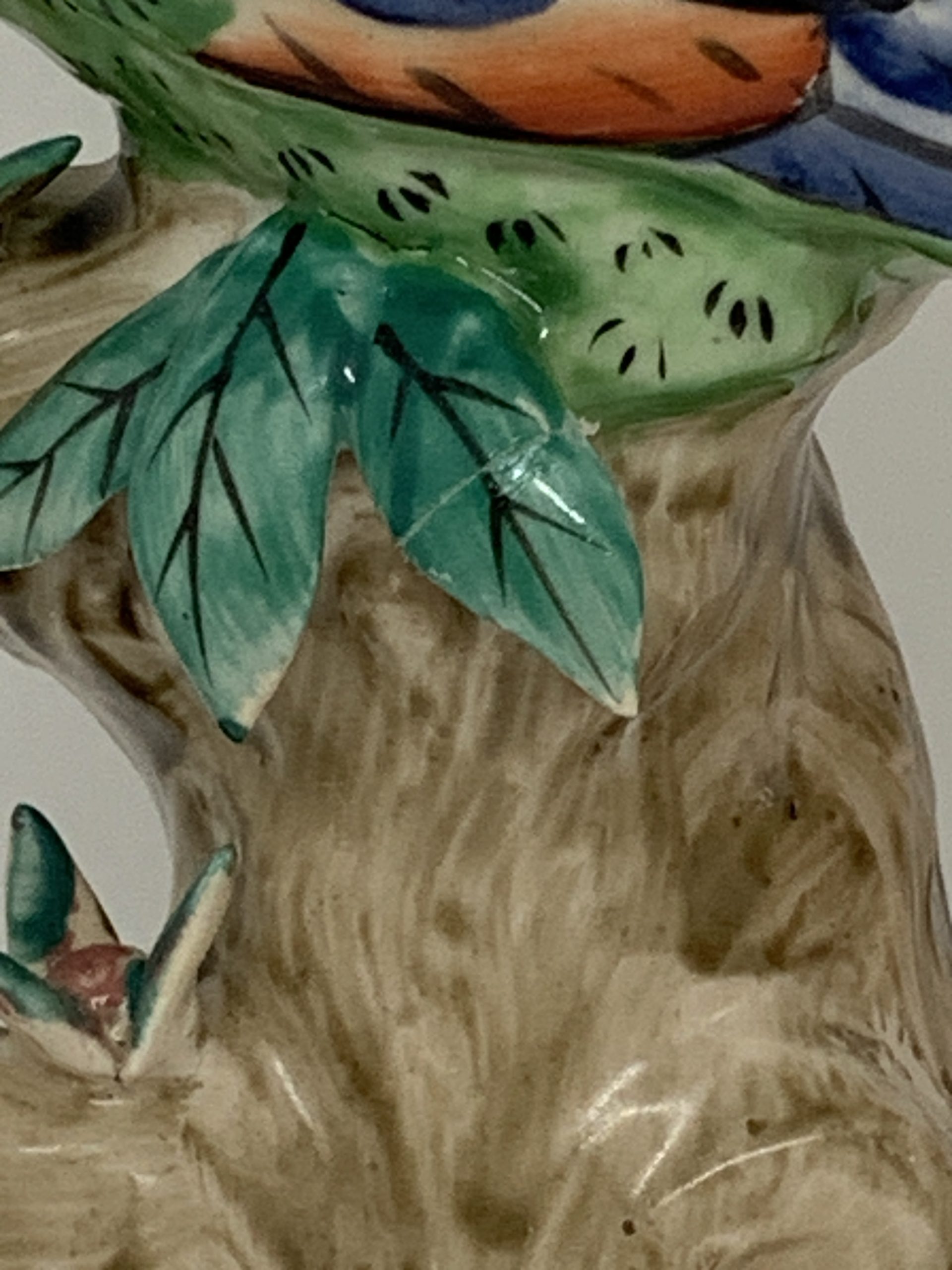 Majolica Style Pottery Parrot on Tree Stump 25cm high (one leaf ...