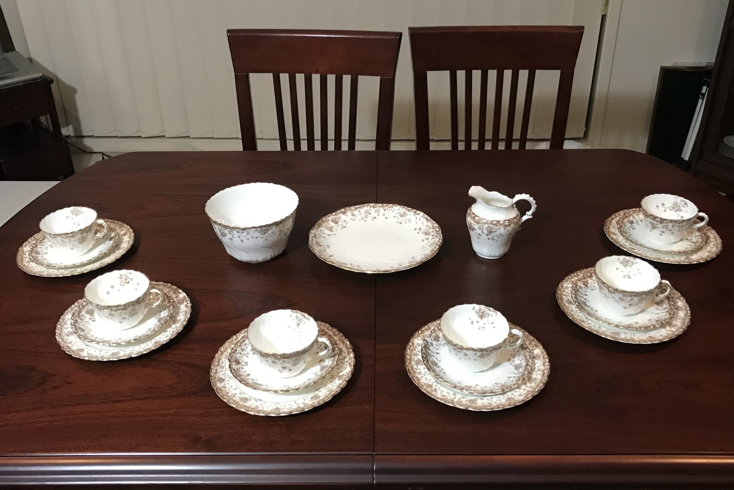 Alfred Meakin Kenwood pattern - brown floral and leaves on white bone ...