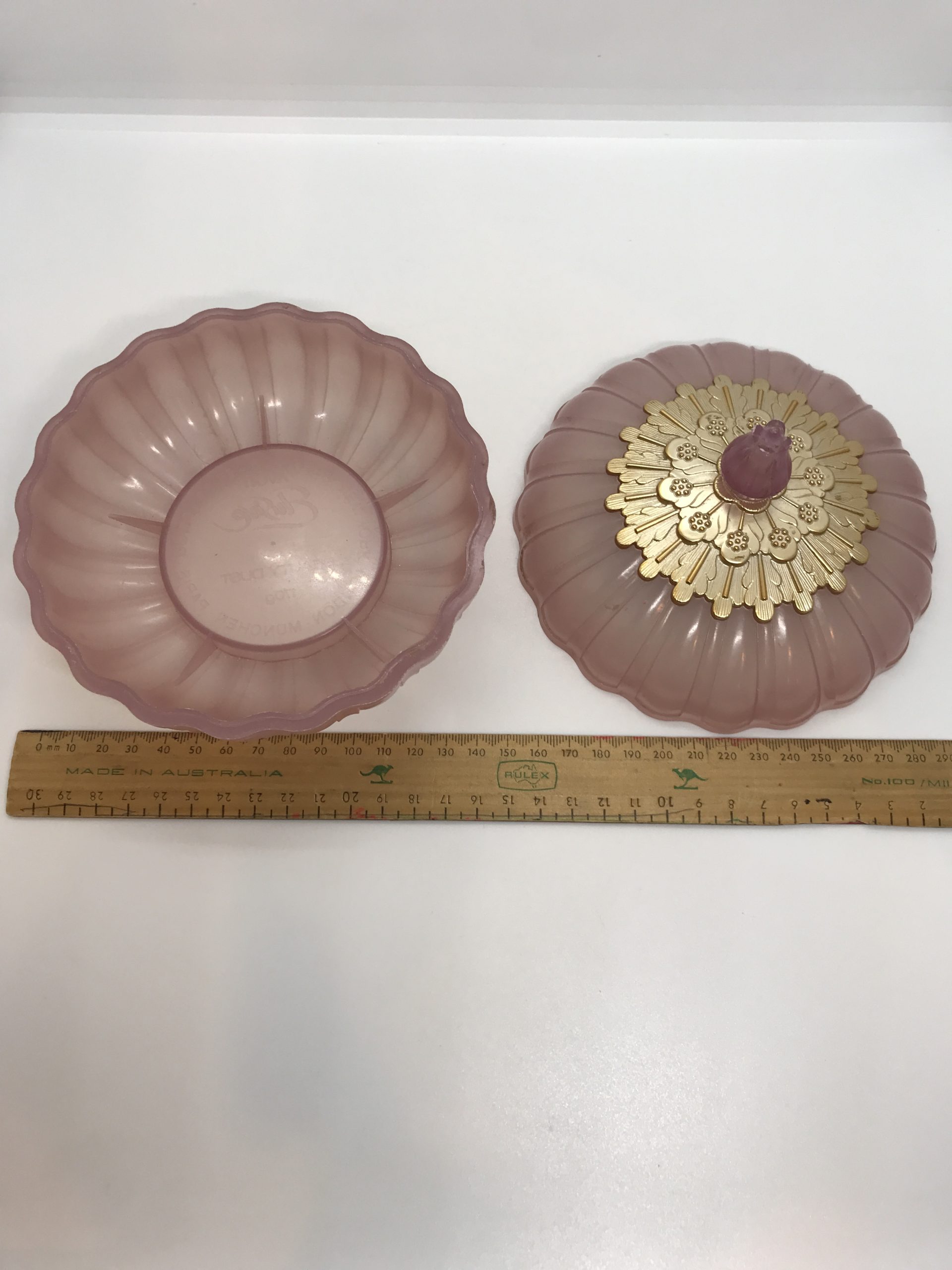 Vintage Avon Powder Pot Pink Plastic Ornate with Gold Highlight on Lid ...