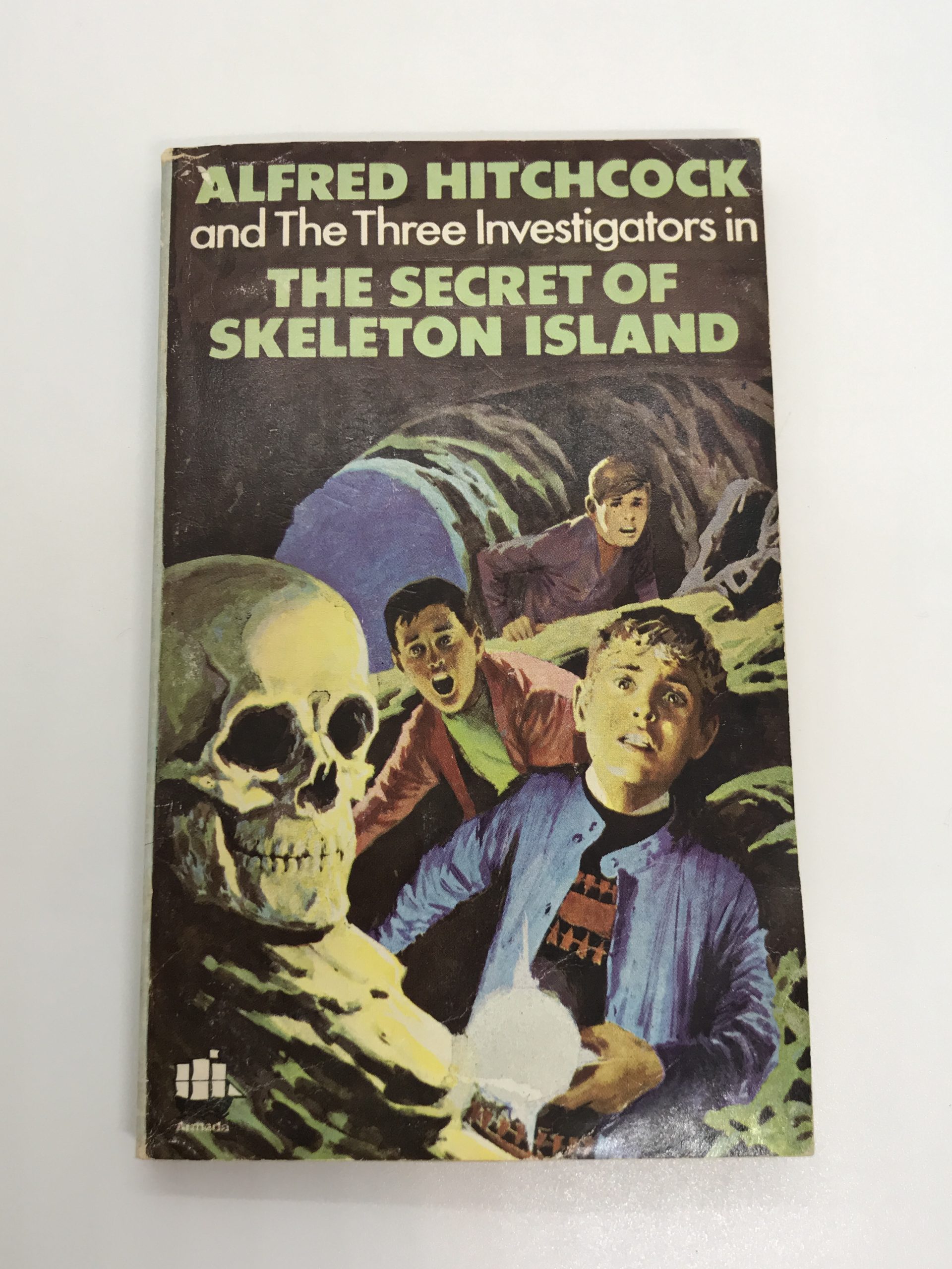 Alfred Hitchcock and the Three Investigators in The Secret of Skeleton ...