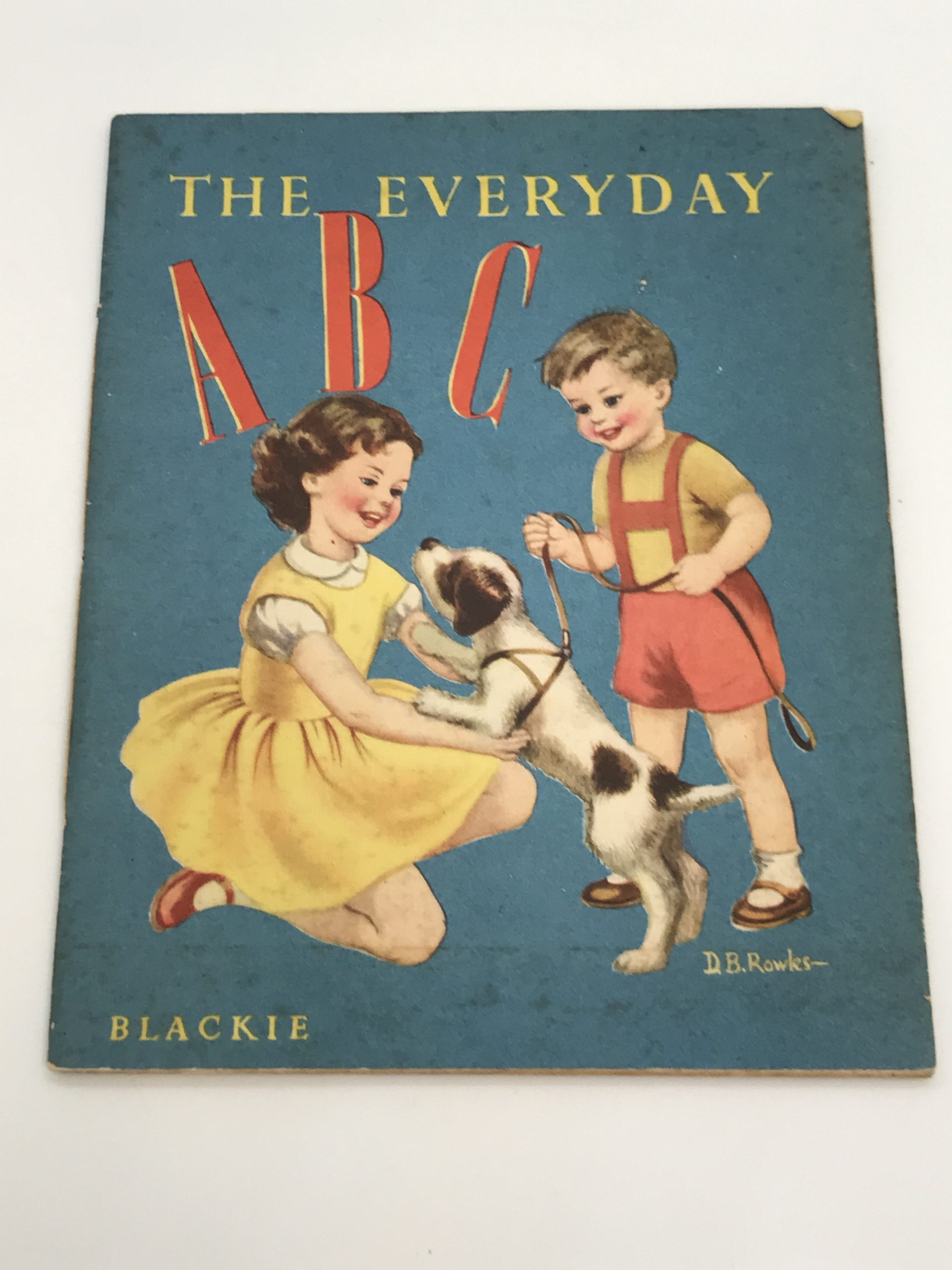 The Everyday ABC by Daphne B. Rowles (Blackie and Son) - Vintage Keepsakes