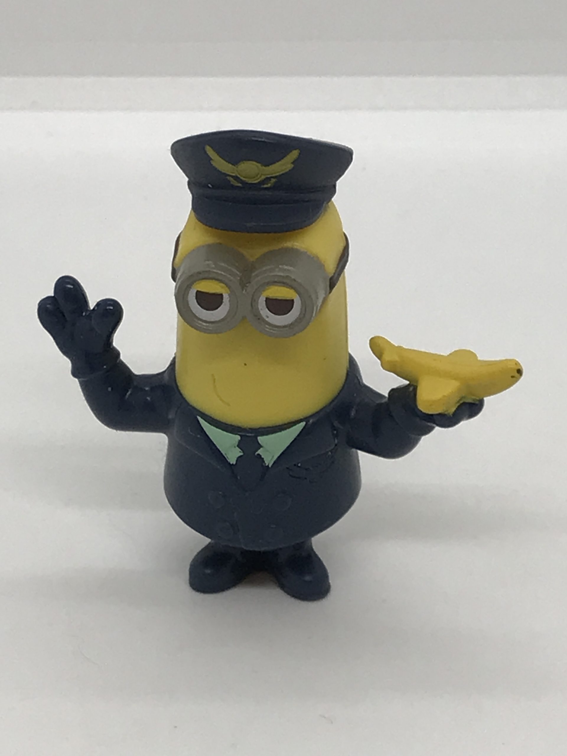 Pilot Minion holding a Banana Airplane (McDonalds Happy Meal Toy ...