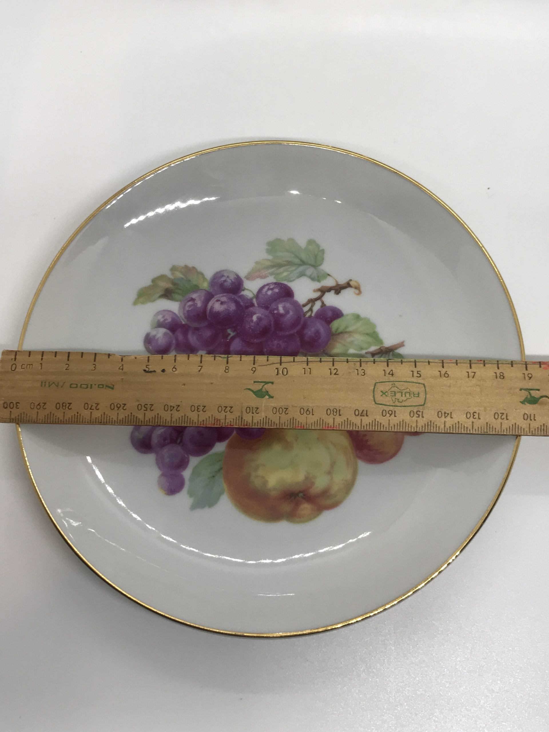 Schonwald Germany Fruit Pattern Entree Plate 20cm - Vintage Keepsakes