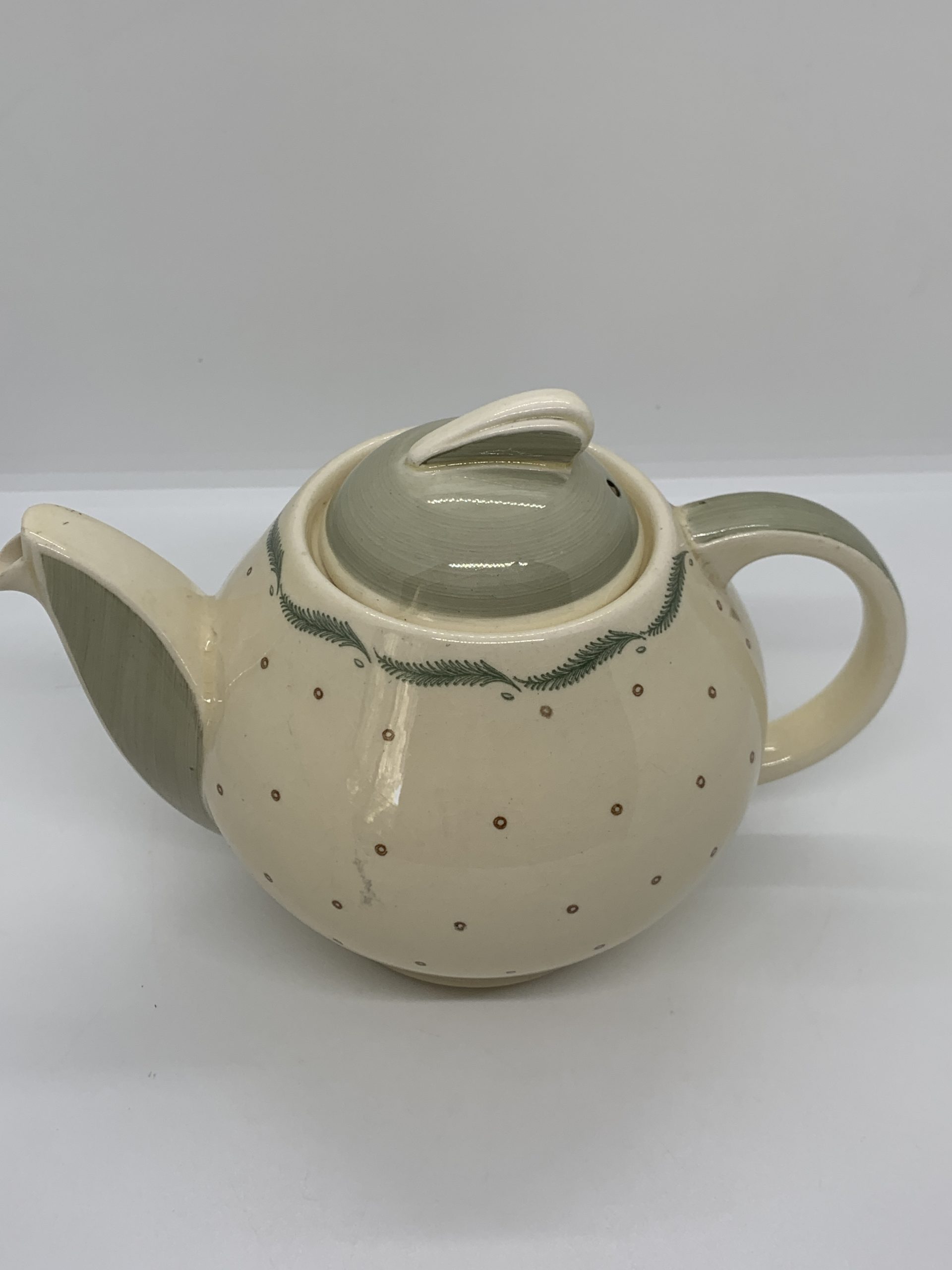 Susie Cooper Kestrel Shape -Teapot Pattern 2266. Crown Works Burslem ...