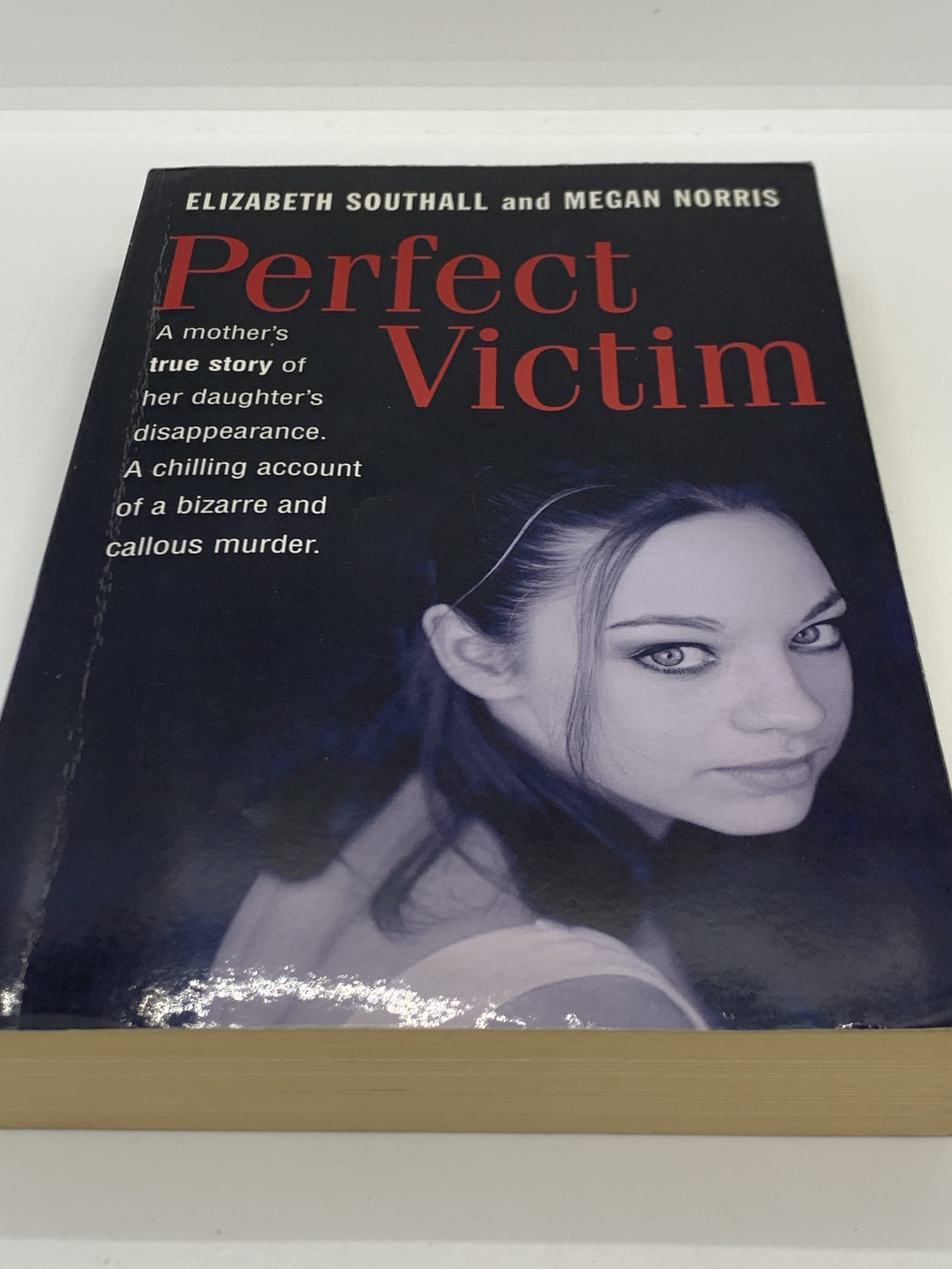 Perfect Victim - Southall and Norris - Viking 2002 - Vintage Keepsakes