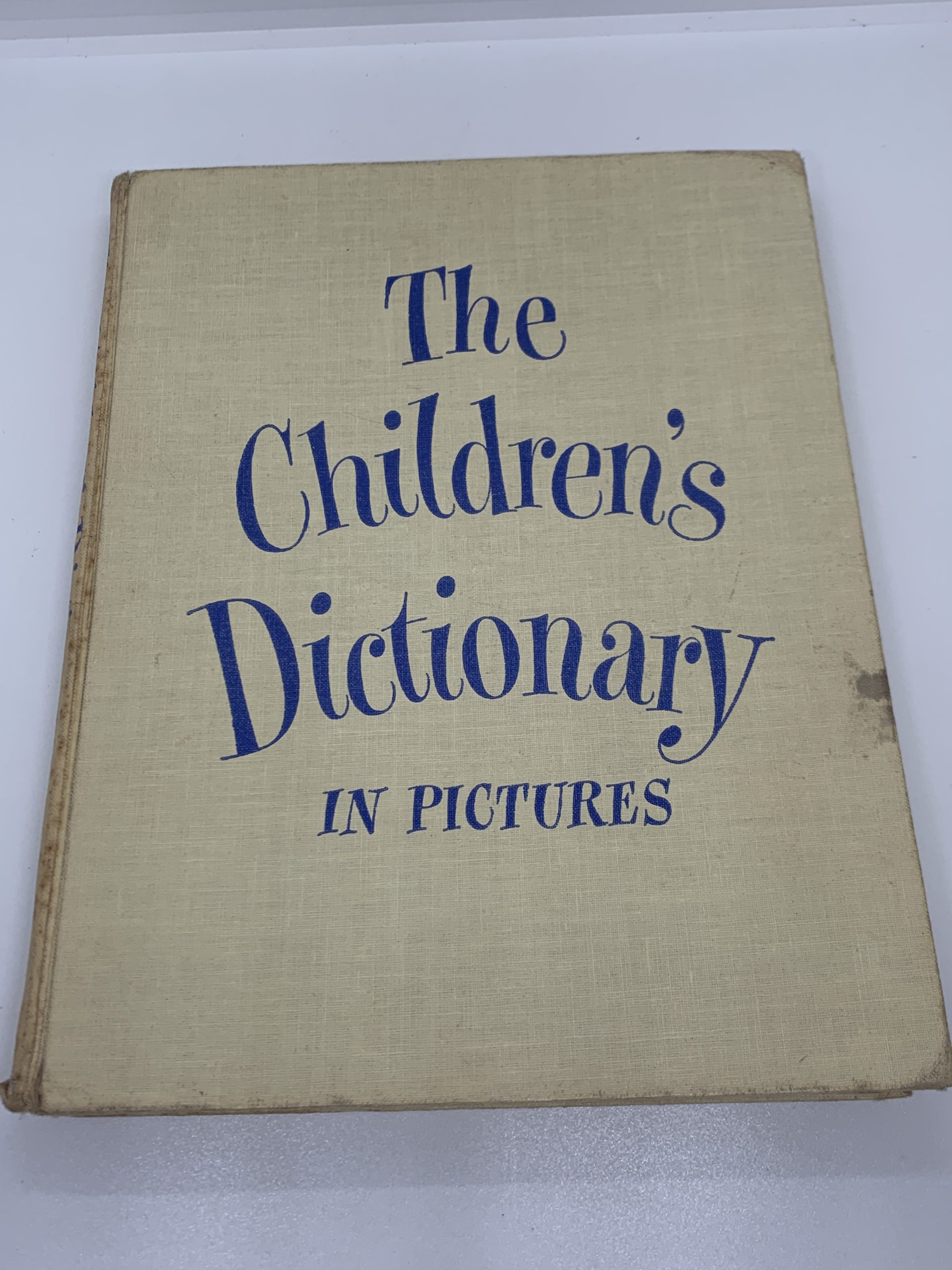 The Childrens Dictionary in Pictures (Colorgravure Publications ...