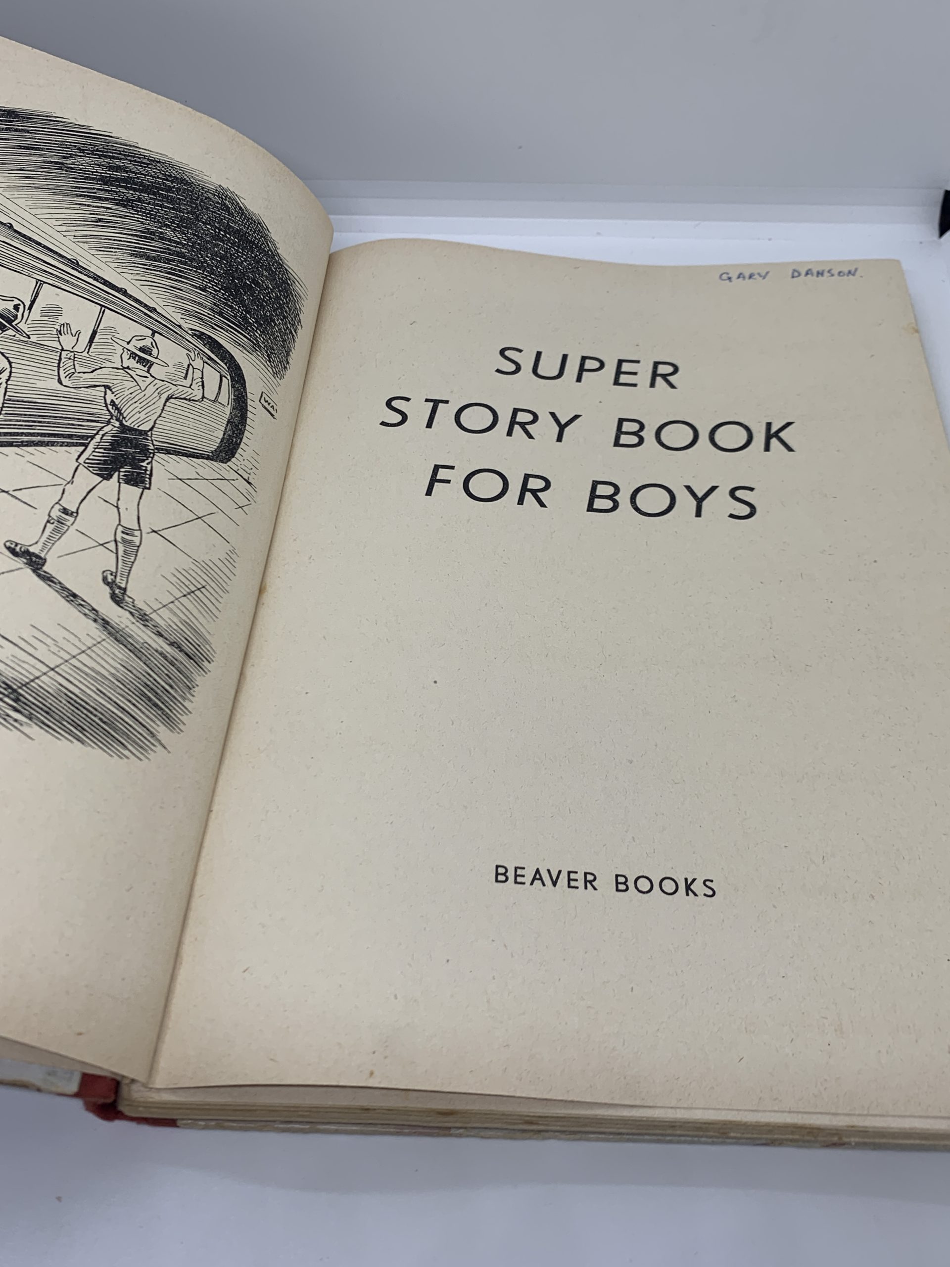 Super Story Book for Boys (Beaver Books) - Vintage Keepsakes