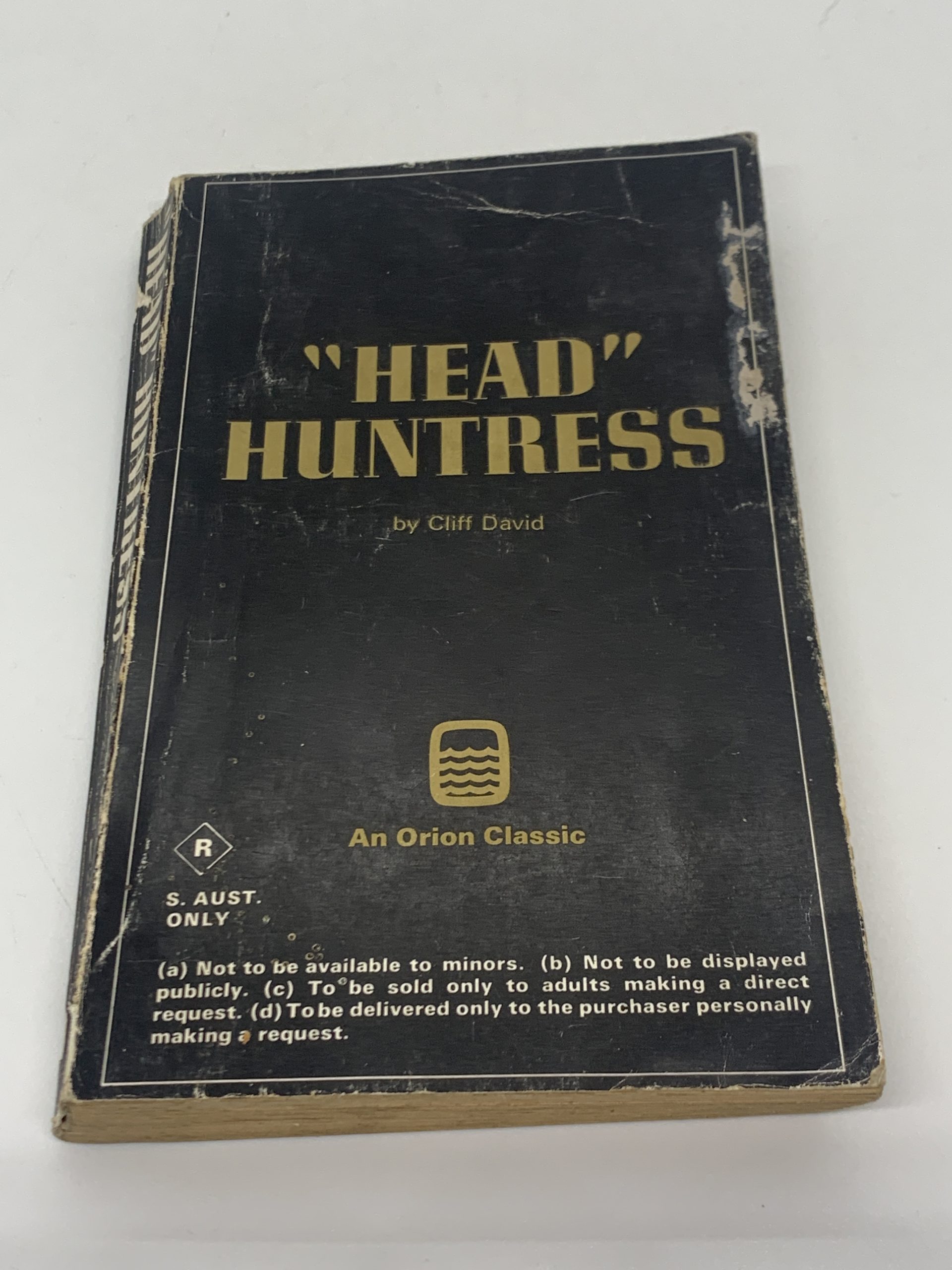 Head Huntress - Cliff David - Orion Classic - Vintage Keepsakes