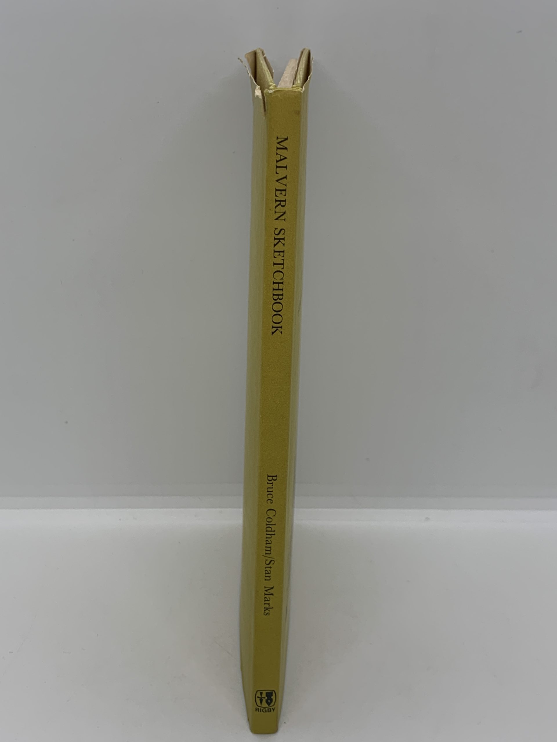 Malvern Sketchbook - Stan Marks - Rigby 1980 - Vintage Keepsakes