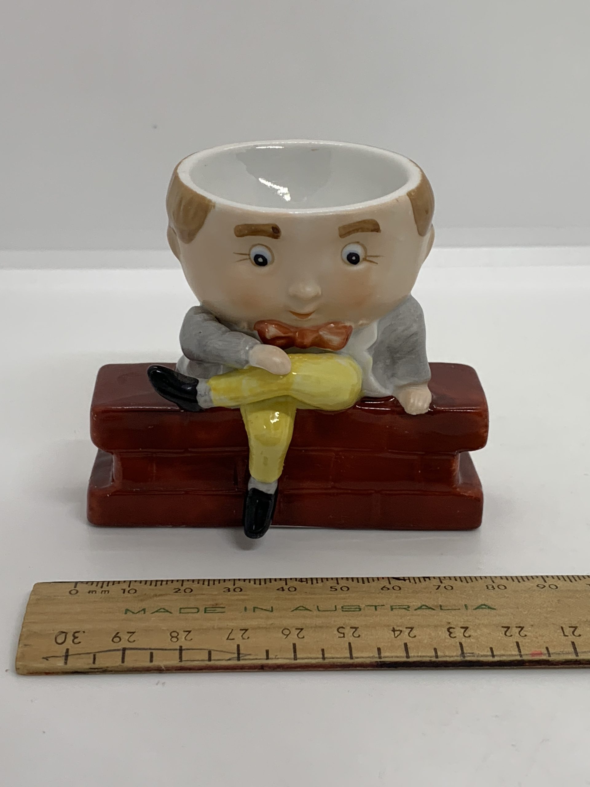 Collectable Porcelain Mansell Print Ltd Humpty Dumpty on Wall Egg Cup ...