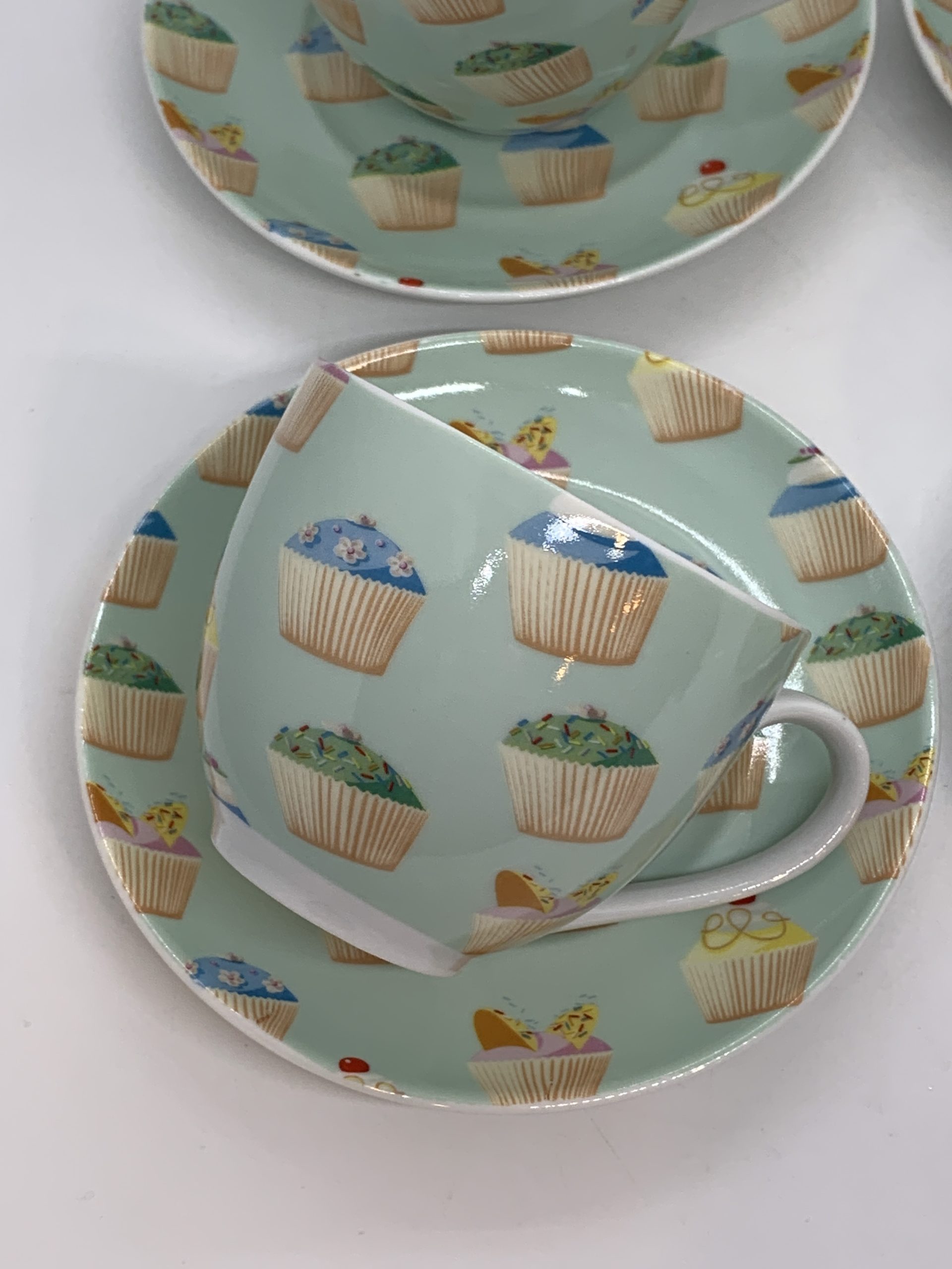 Robert Gordon Pottery Vanilla Bakery Cup and Saucer - Vintage Keepsakes