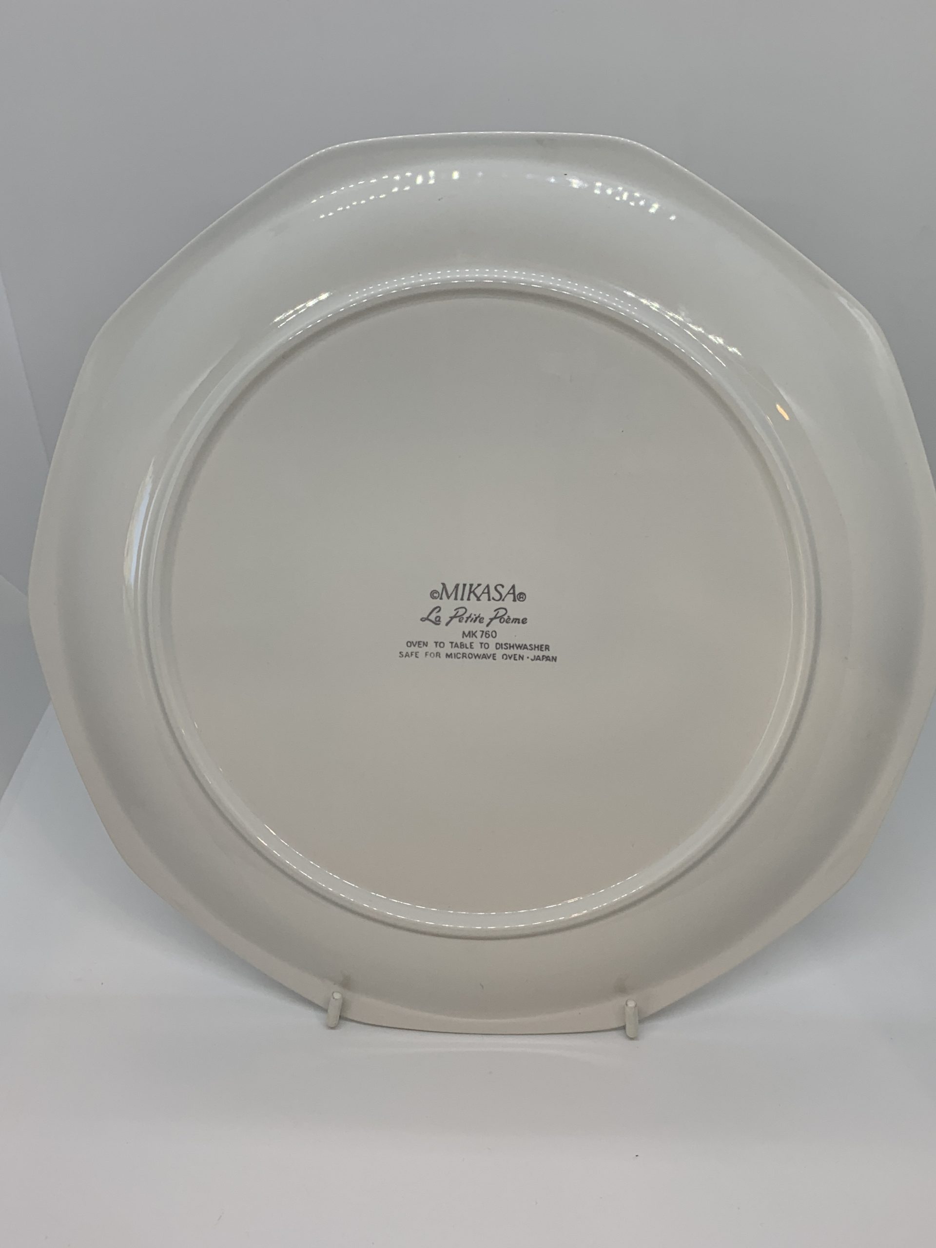 Hexagonal Mikasa La Petite Poem Plate MK760 28cm - Vintage Keepsakes