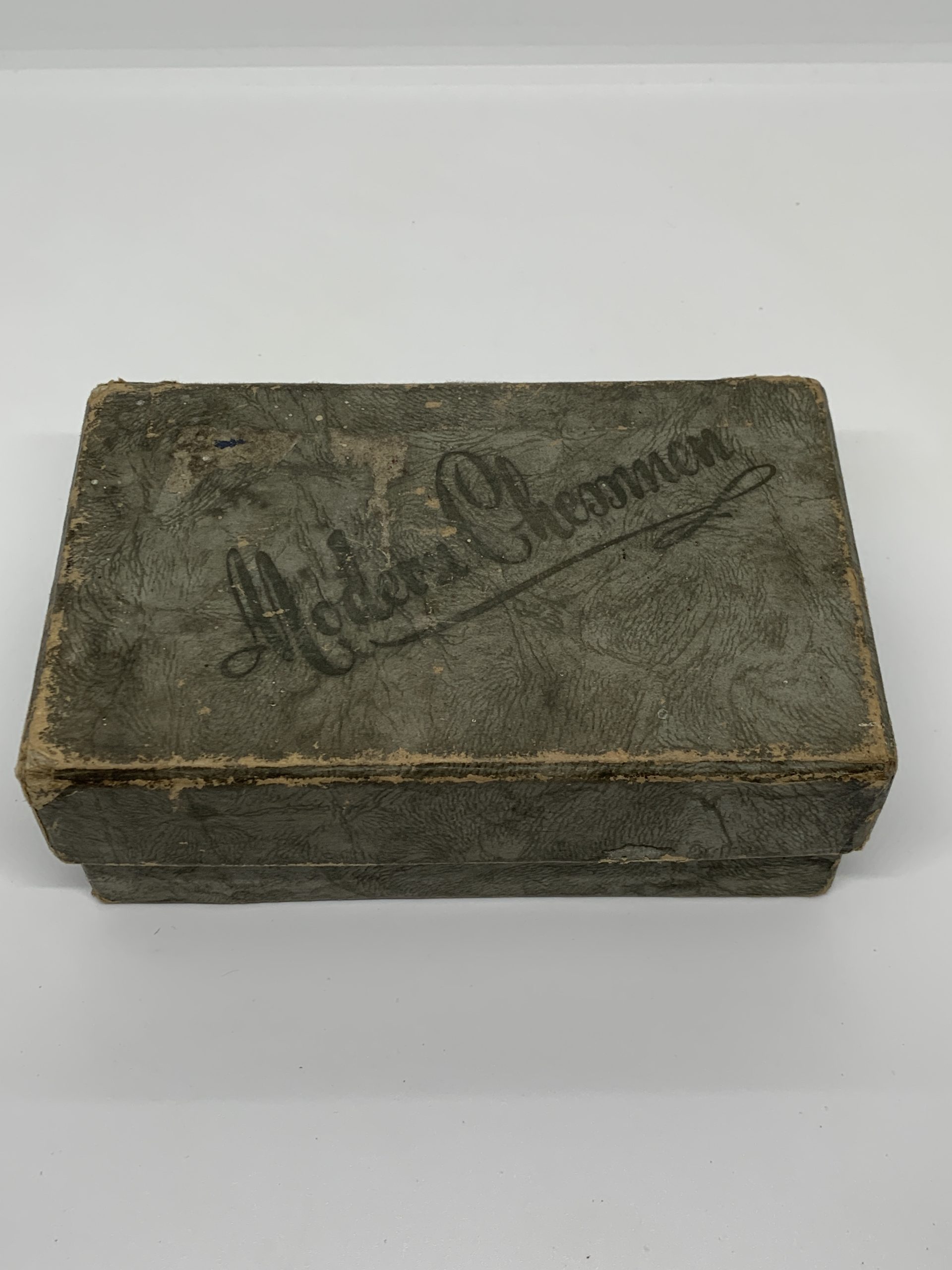 1930s Set of Modern Chessmen Wooden in Box - Complete (Made in ...