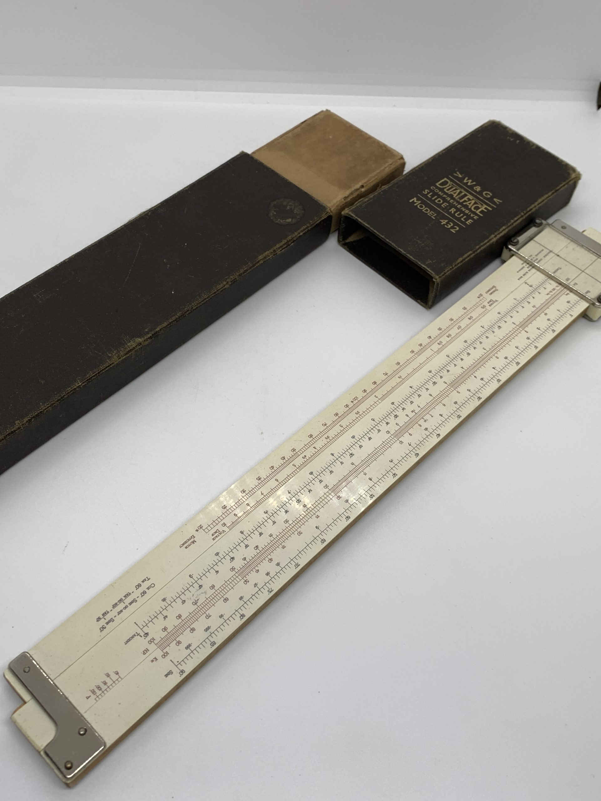 Vintage WG Dualface Comprehensive Slide Rule Model 432 - Vintage Keepsakes