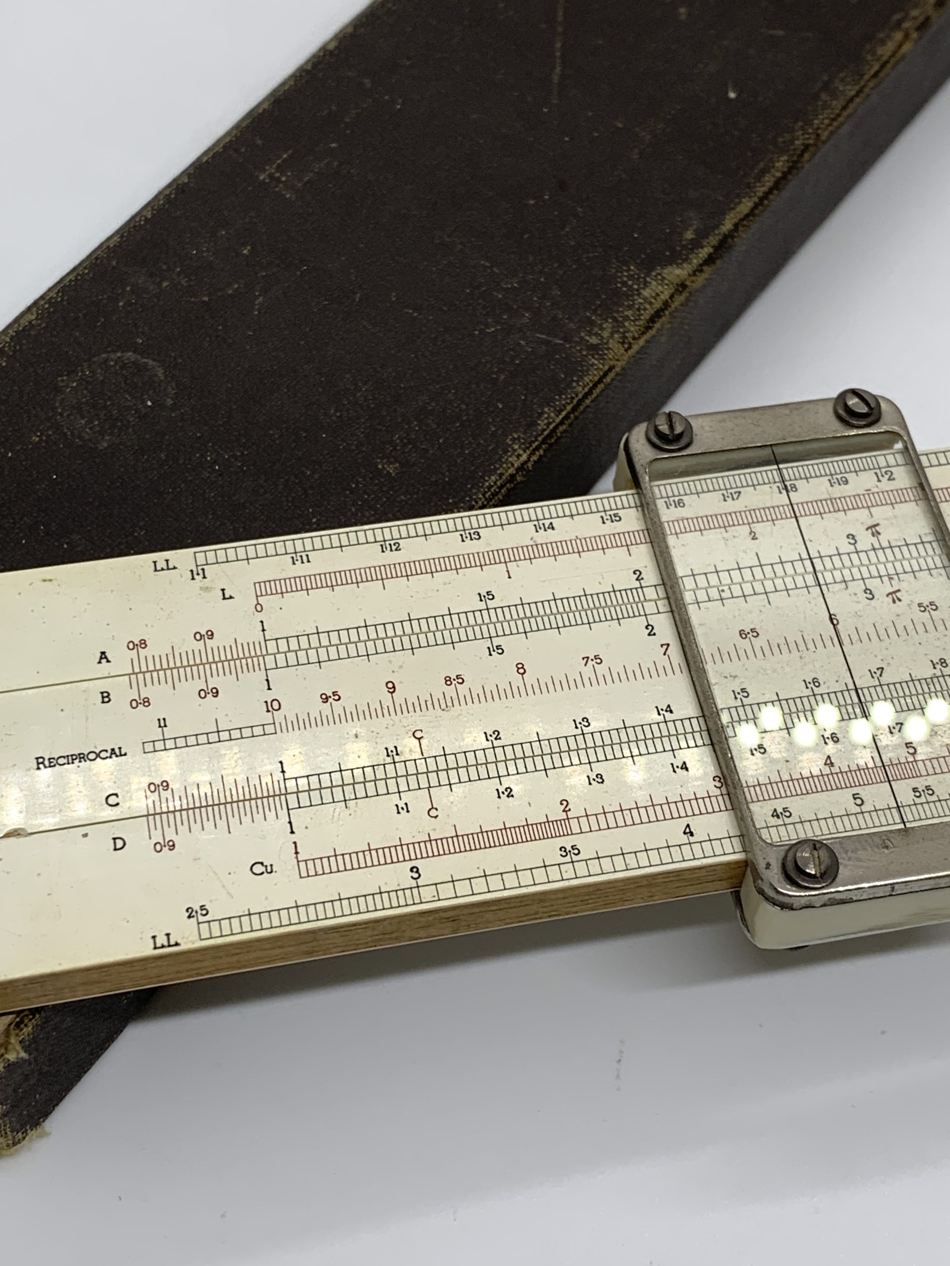 Vintage WG Dualface Comprehensive Slide Rule Model 432 - Vintage Keepsakes