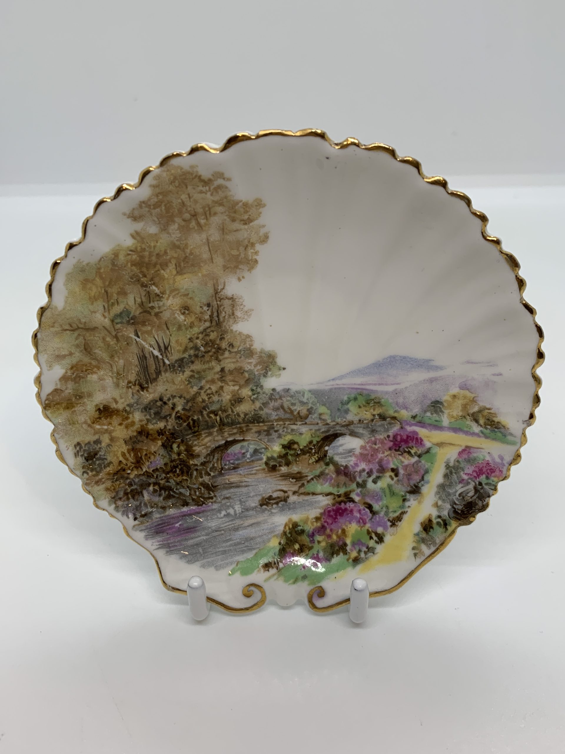 Shelley Heather Fine Bone China 11cm Shell Dish - Vintage Keepsakes