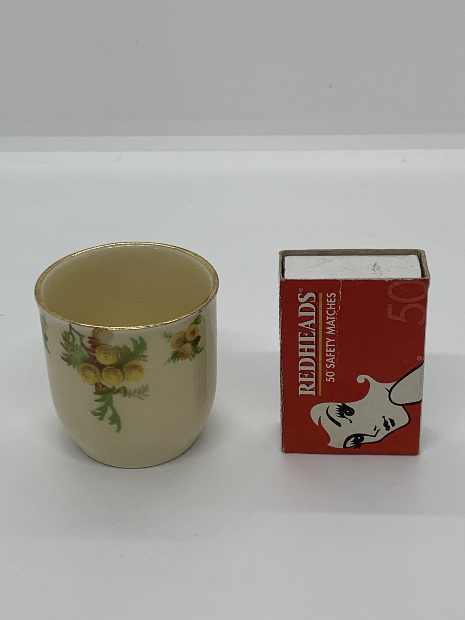 Royal Doulton D5099 Wattle Egg Cup (Made in England c1930) Lightly ...