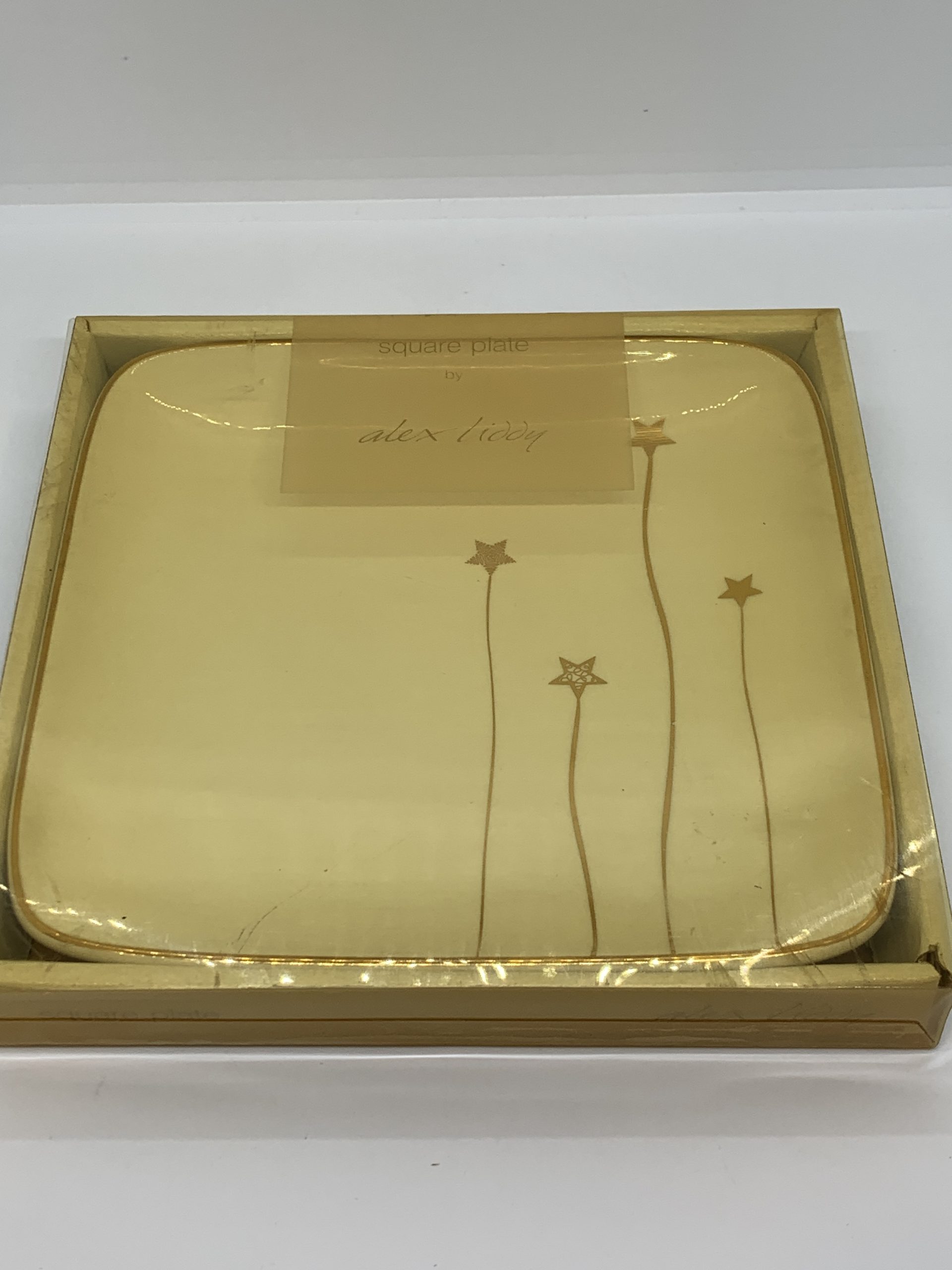 Alex Liddy Square Plate 19cm Star Pattern - Vintage Keepsakes