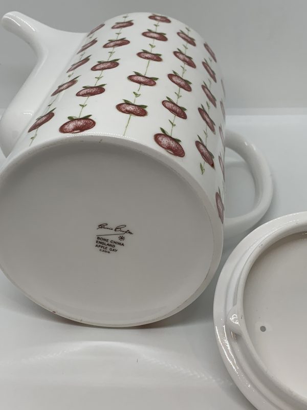 Susie Cooper Bone China Apple Gay Coffee Set - Vintage Keepsakes