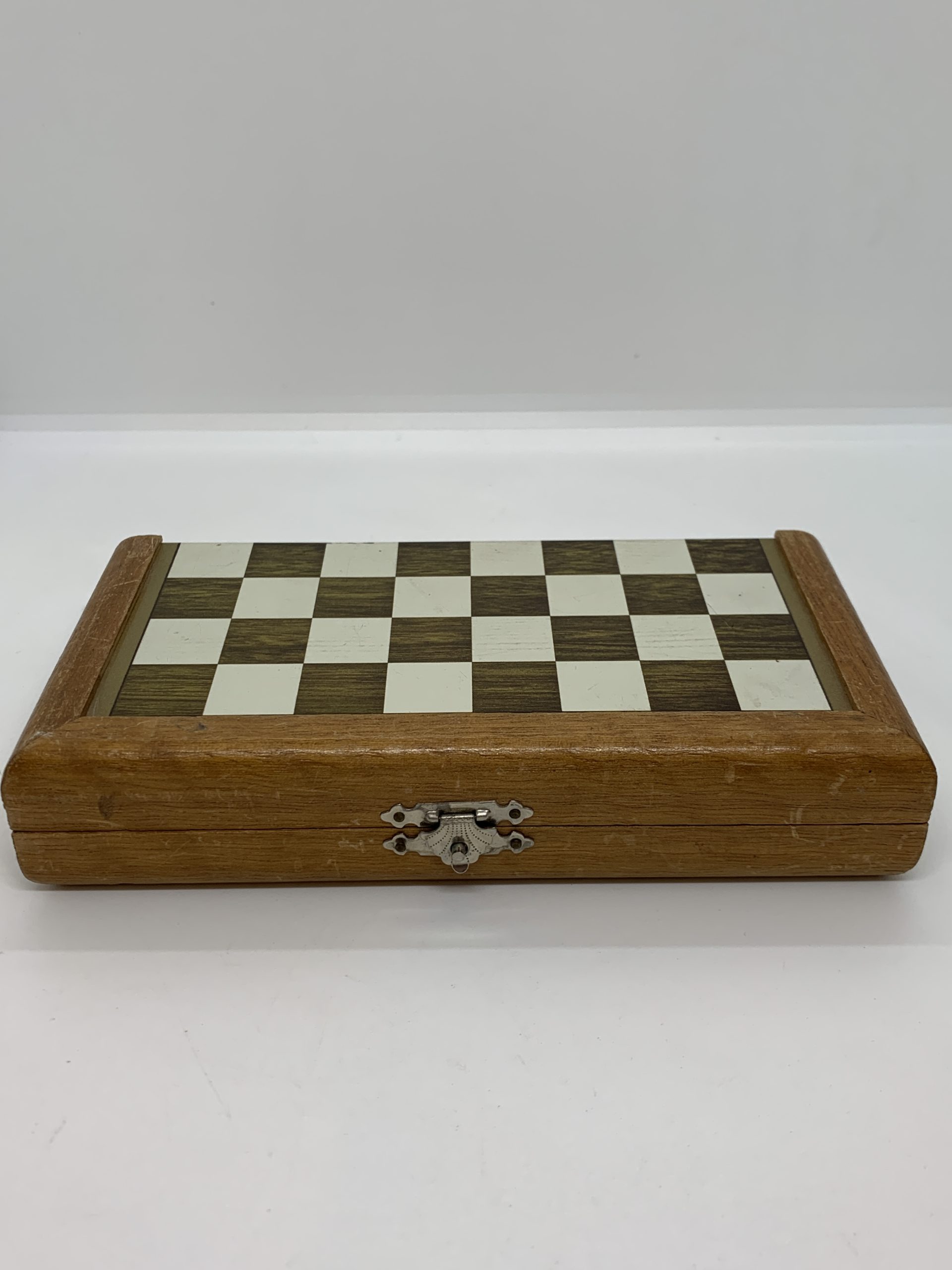 Small Travel Chess Set with Magnetic Plastic Pieces and Board (18x18cm ...