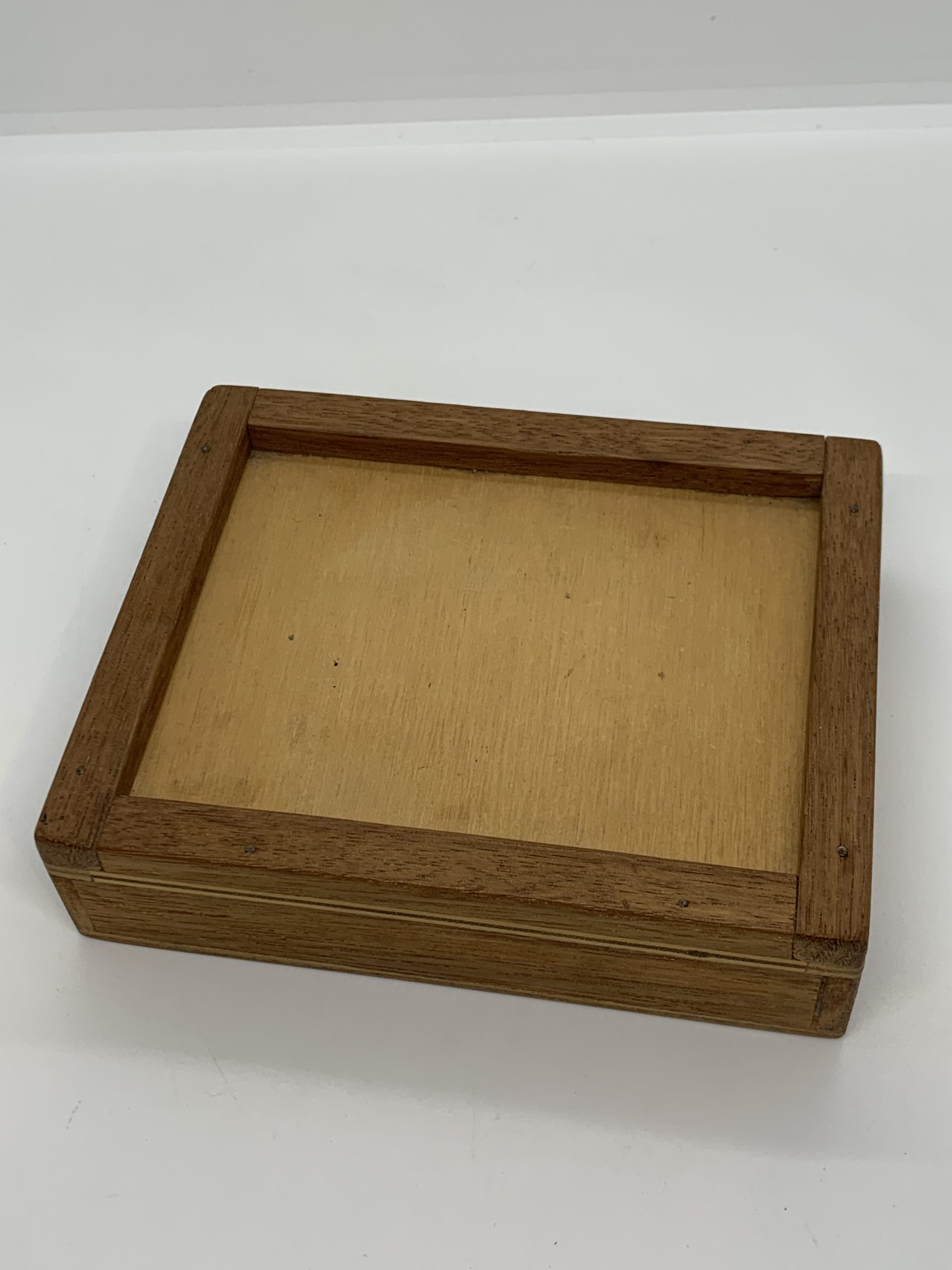 Uno Set in Wooden Box with Instructions - Vintage Keepsakes