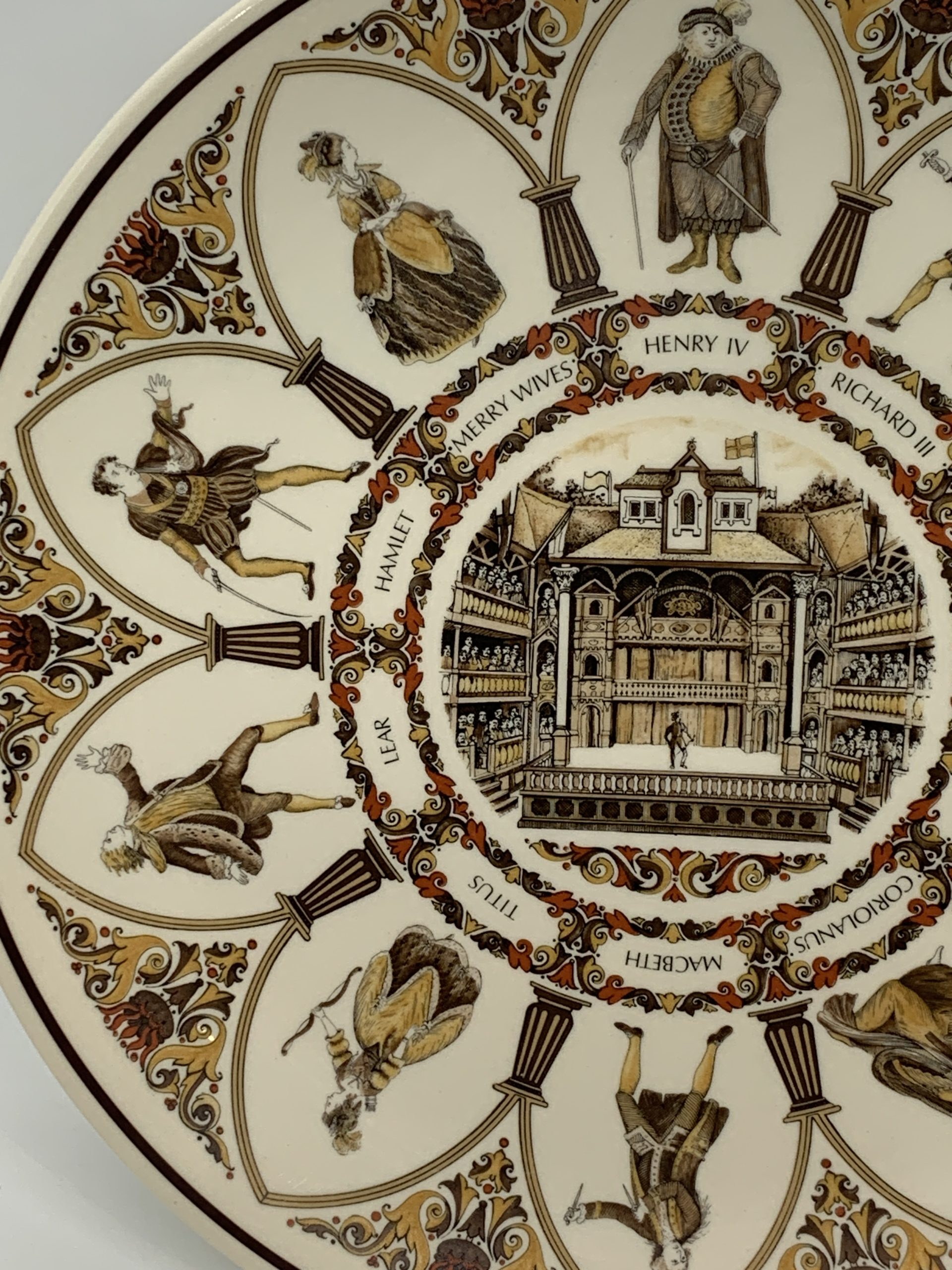 Wedgwood Plate Shakespeare Characters - All the Worlds a Stage - 26cm ...
