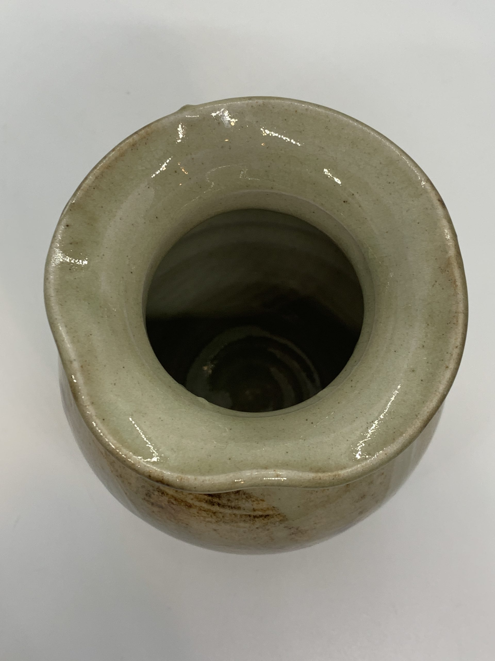 Pack Track Pottery Vase with Ruffle Edge - signed Gordon to base - 14cm ...