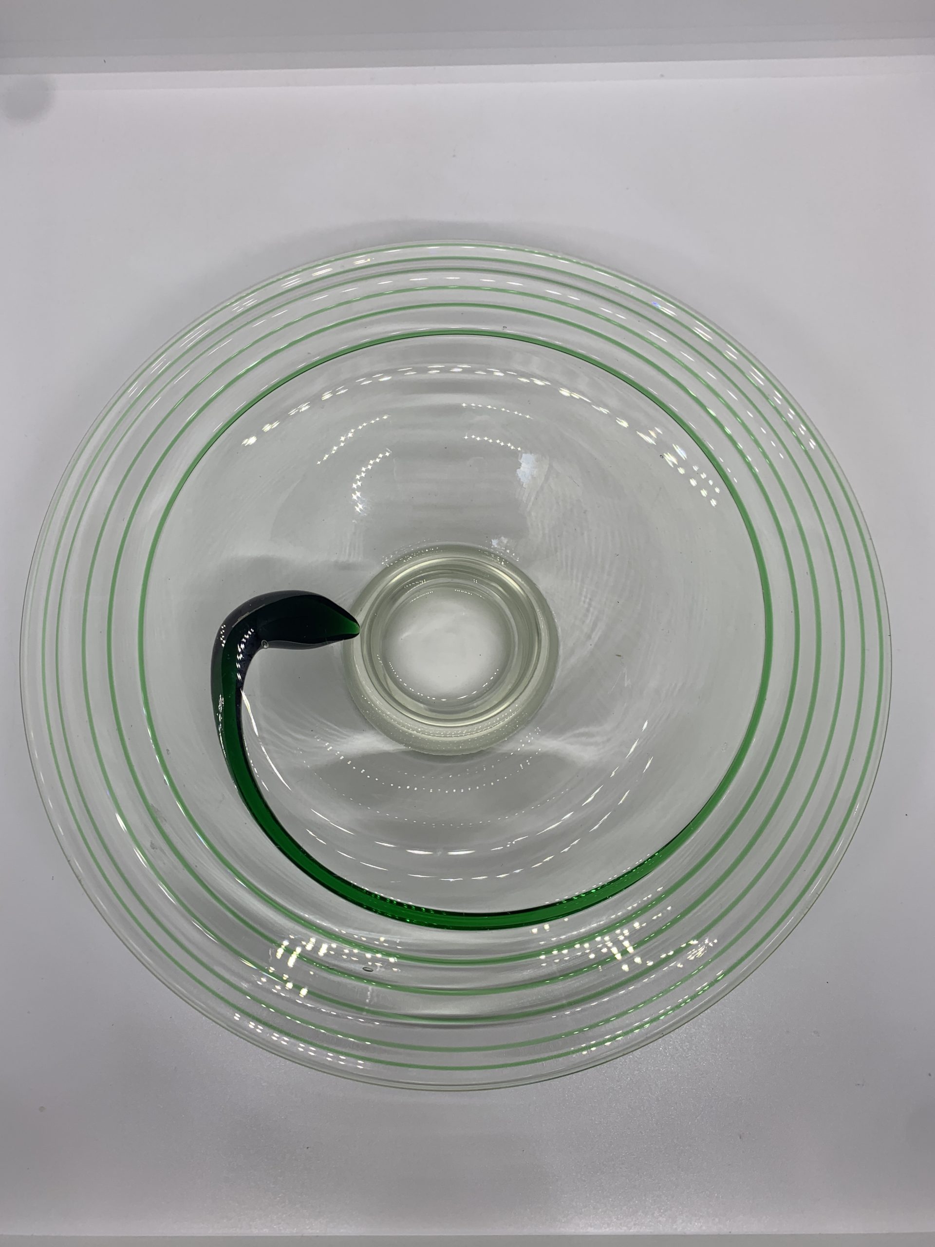 Clear Glass Fruit Bowl with Threaded Green Glass Highlight 24cm ...