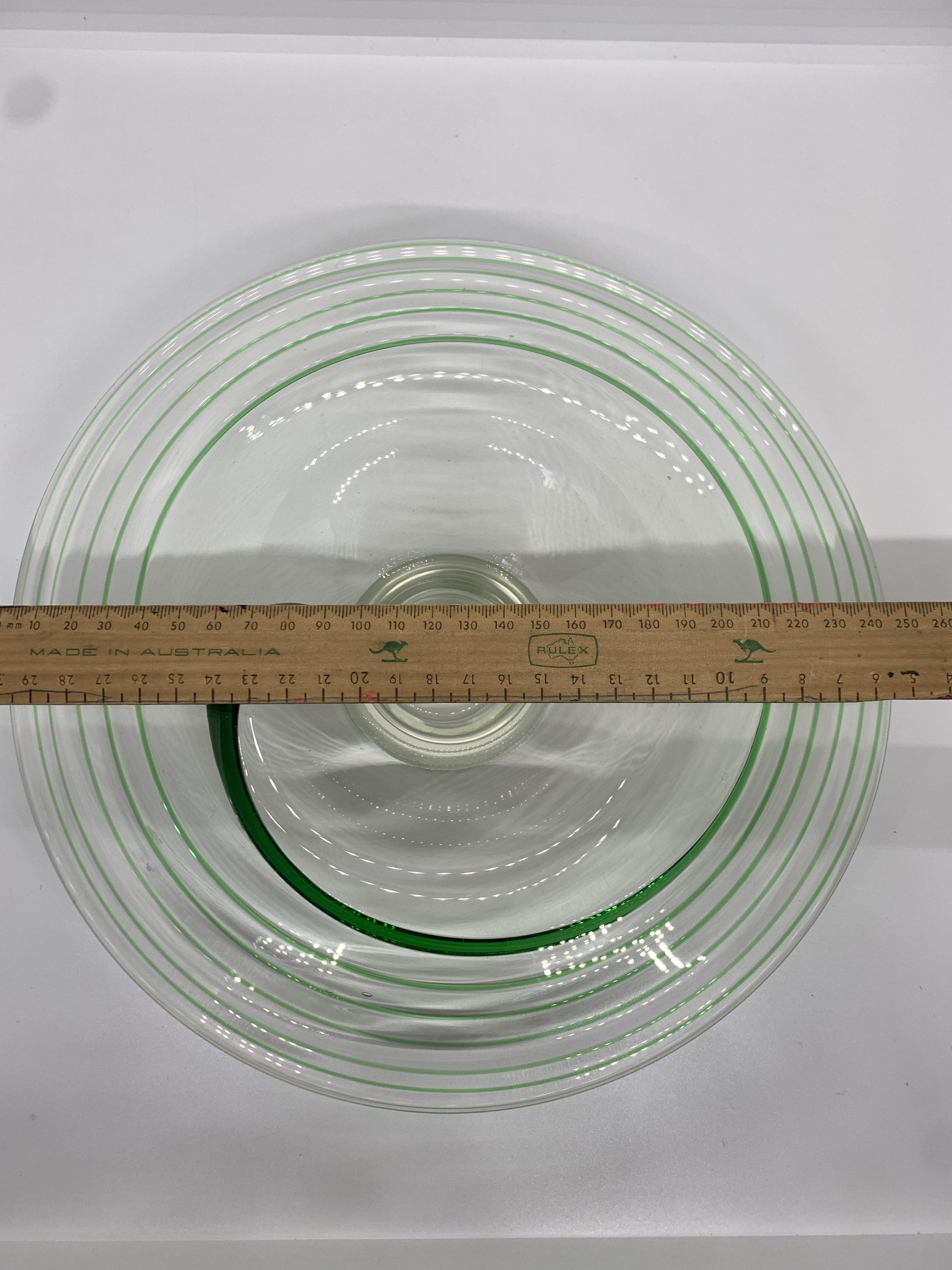 Clear Glass Fruit Bowl with Threaded Green Glass Highlight 24cm ...