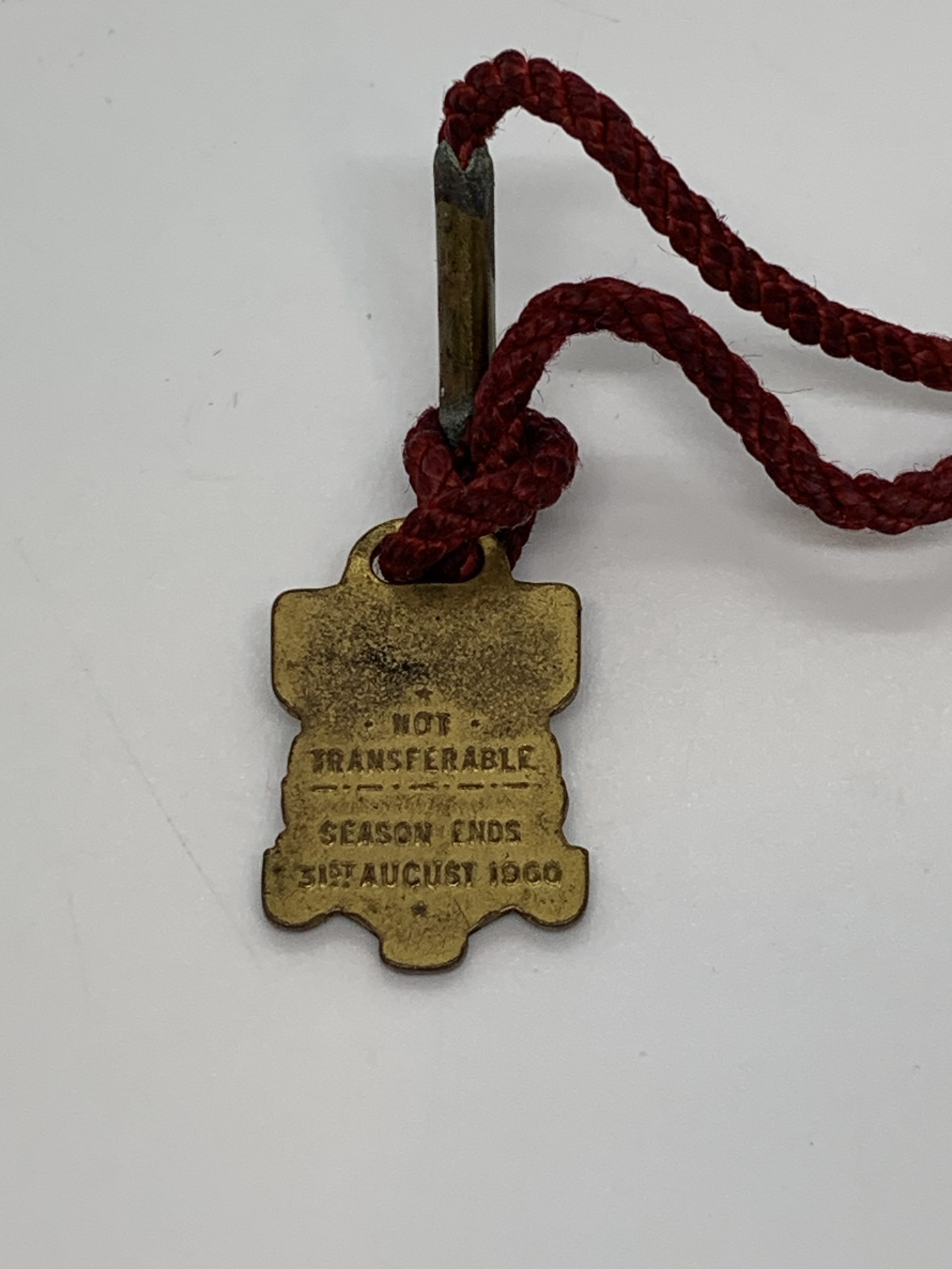 1959-1960 MCC - Melbourne Cricket Club - Members Badge - Vintage Keepsakes