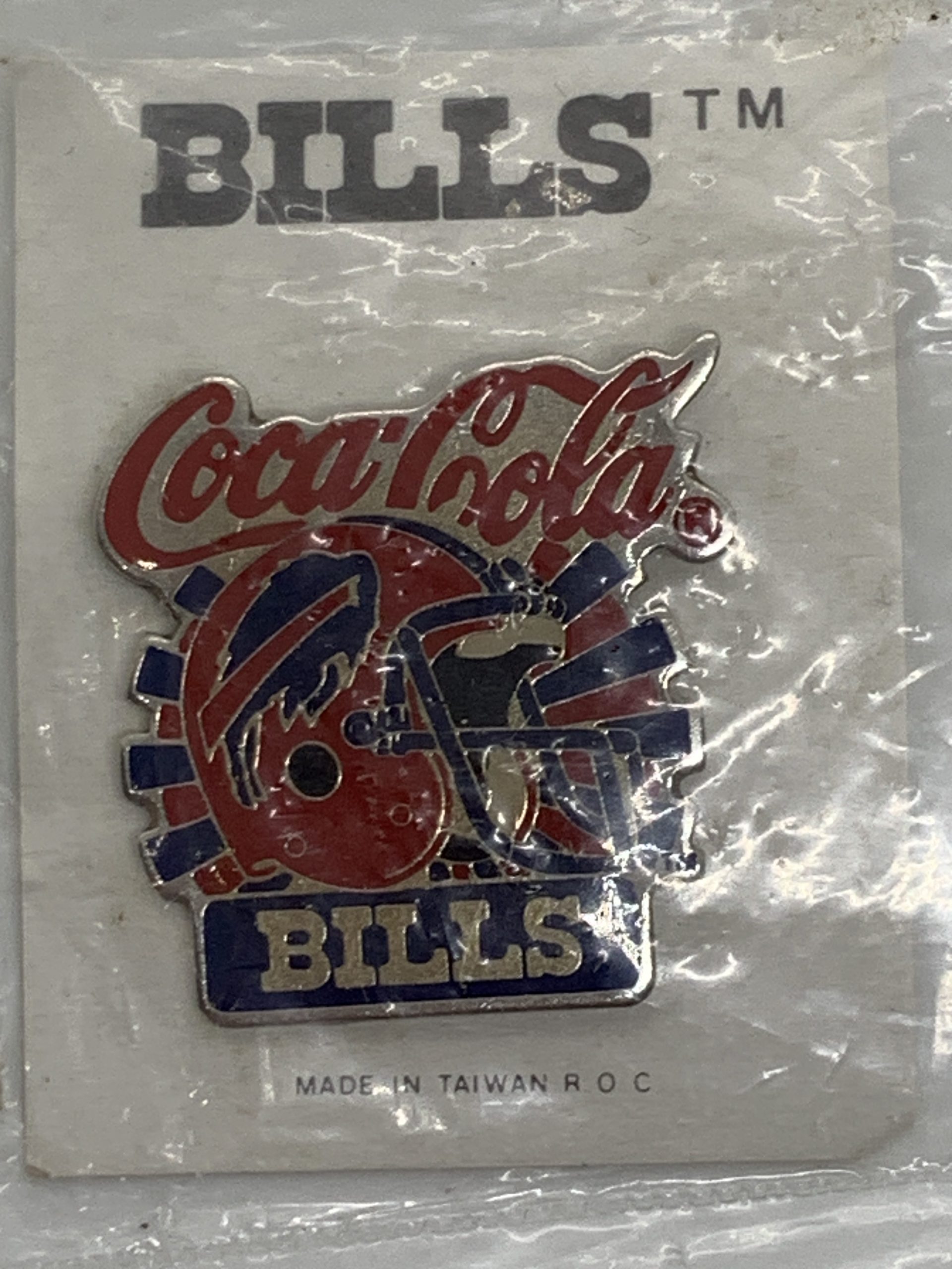 Coca Cola Buffalo Bills NFL AFC Lapel Pin (Made in Texas) - Vintage ...