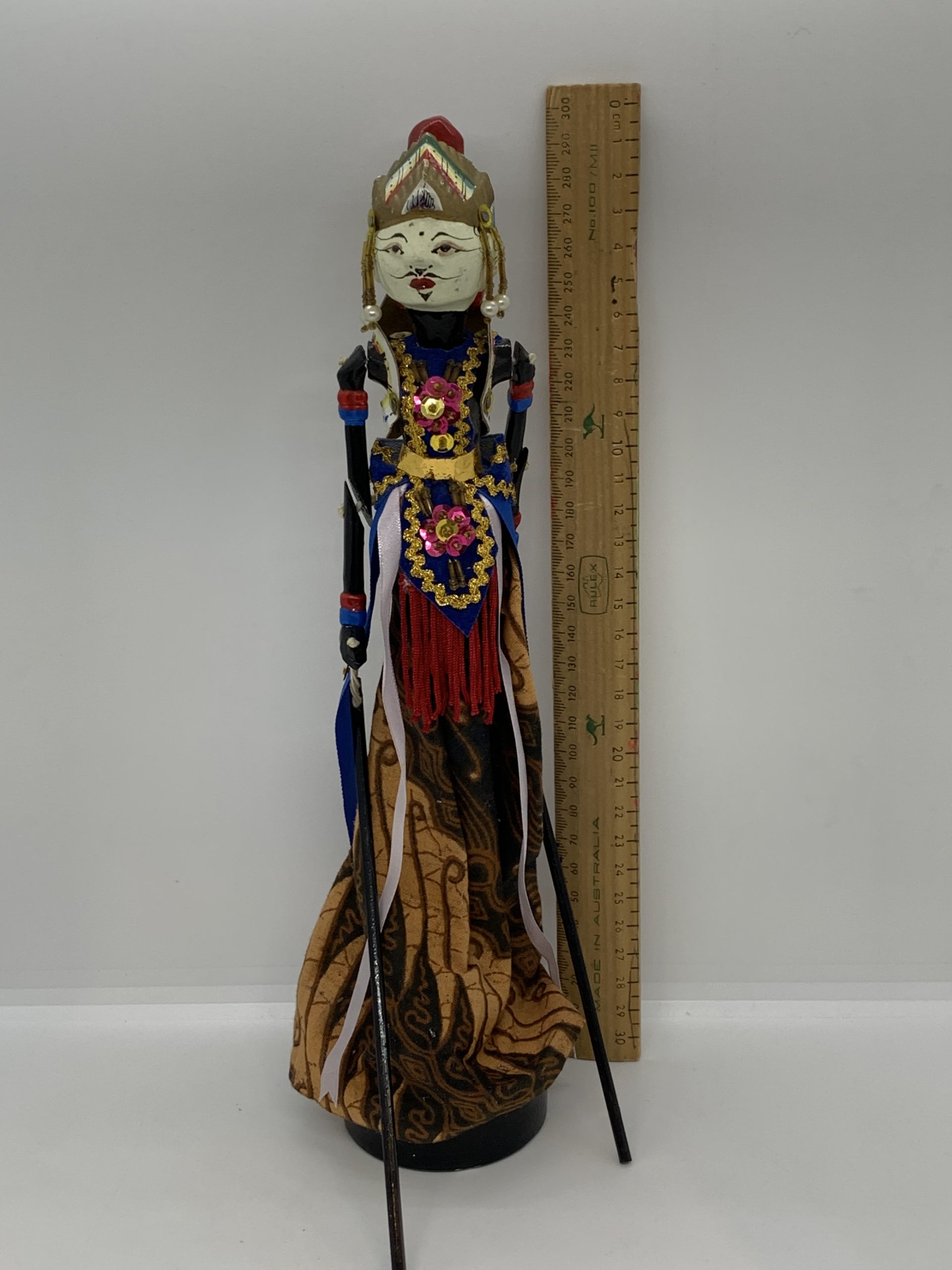 Vintage Wanyang Golek Indonesian Kresna Stick Puppet on Stand 31cm ...