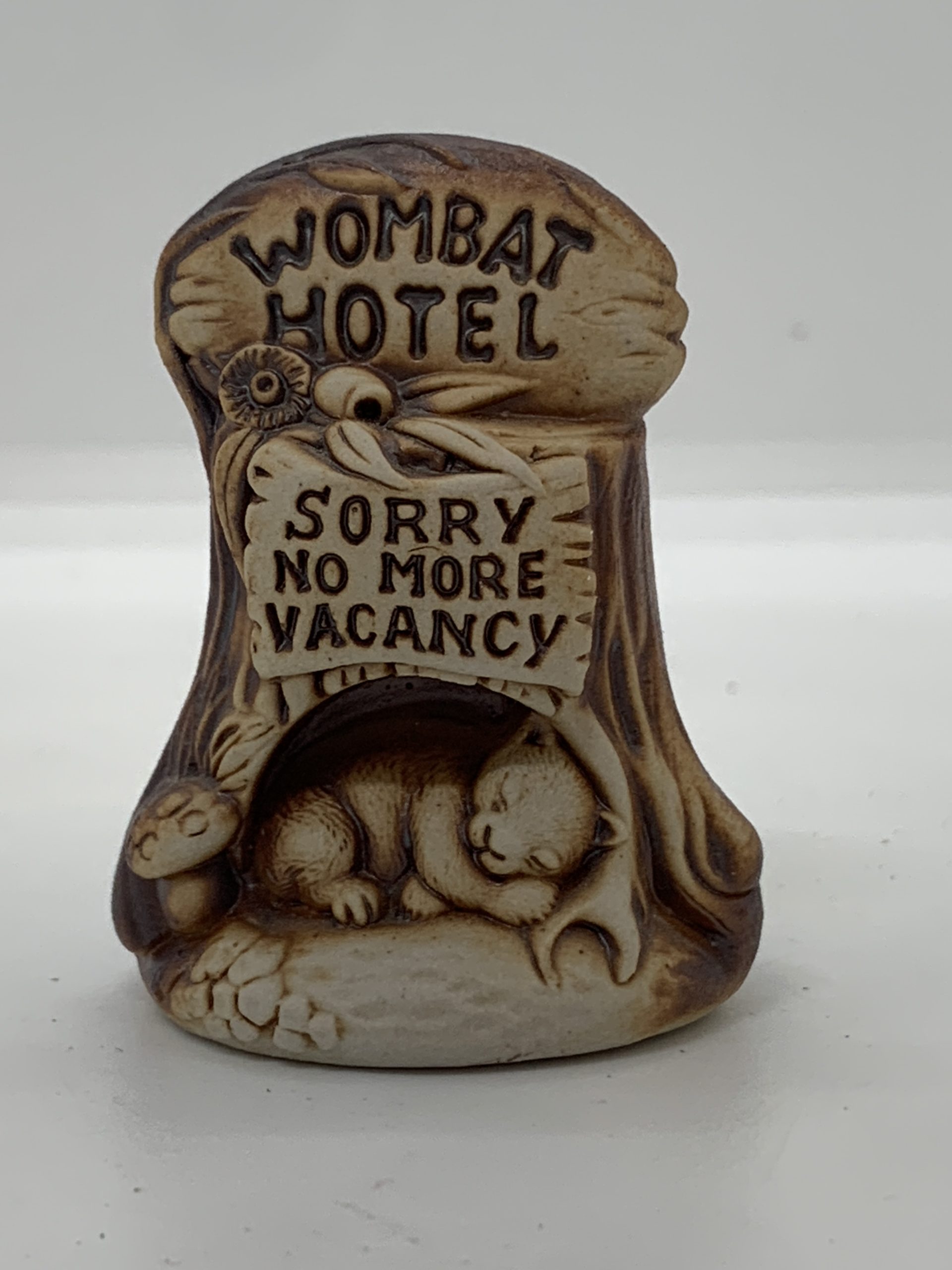Vintage Swagman Pottery Wombat Hotel - Sorry No More Vacancy - Figurine ...