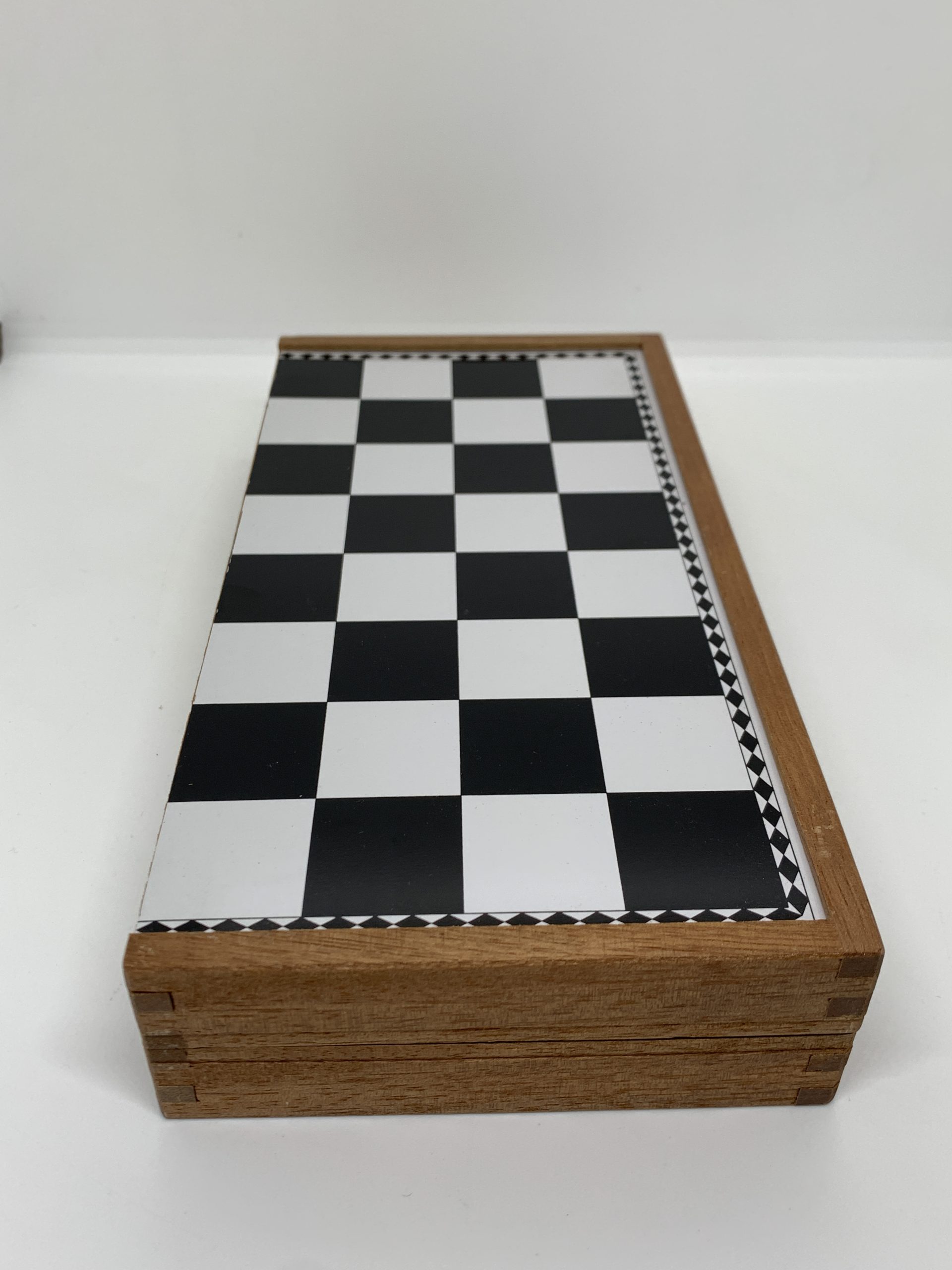 Magnetic Chess Set - Made in Japan - 24x24cm - in original box ...