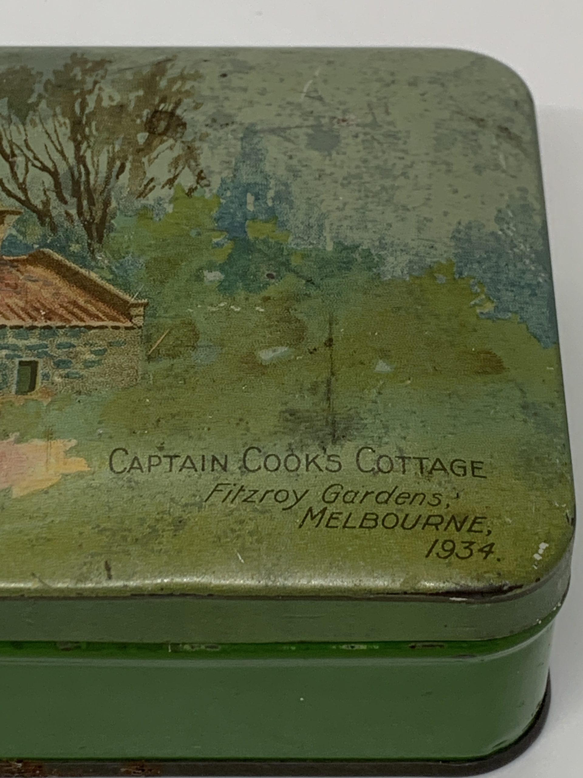 Vintage Phoenix Biscuits Tin - Captain Cooks Cottage Melbourne 1934 ...