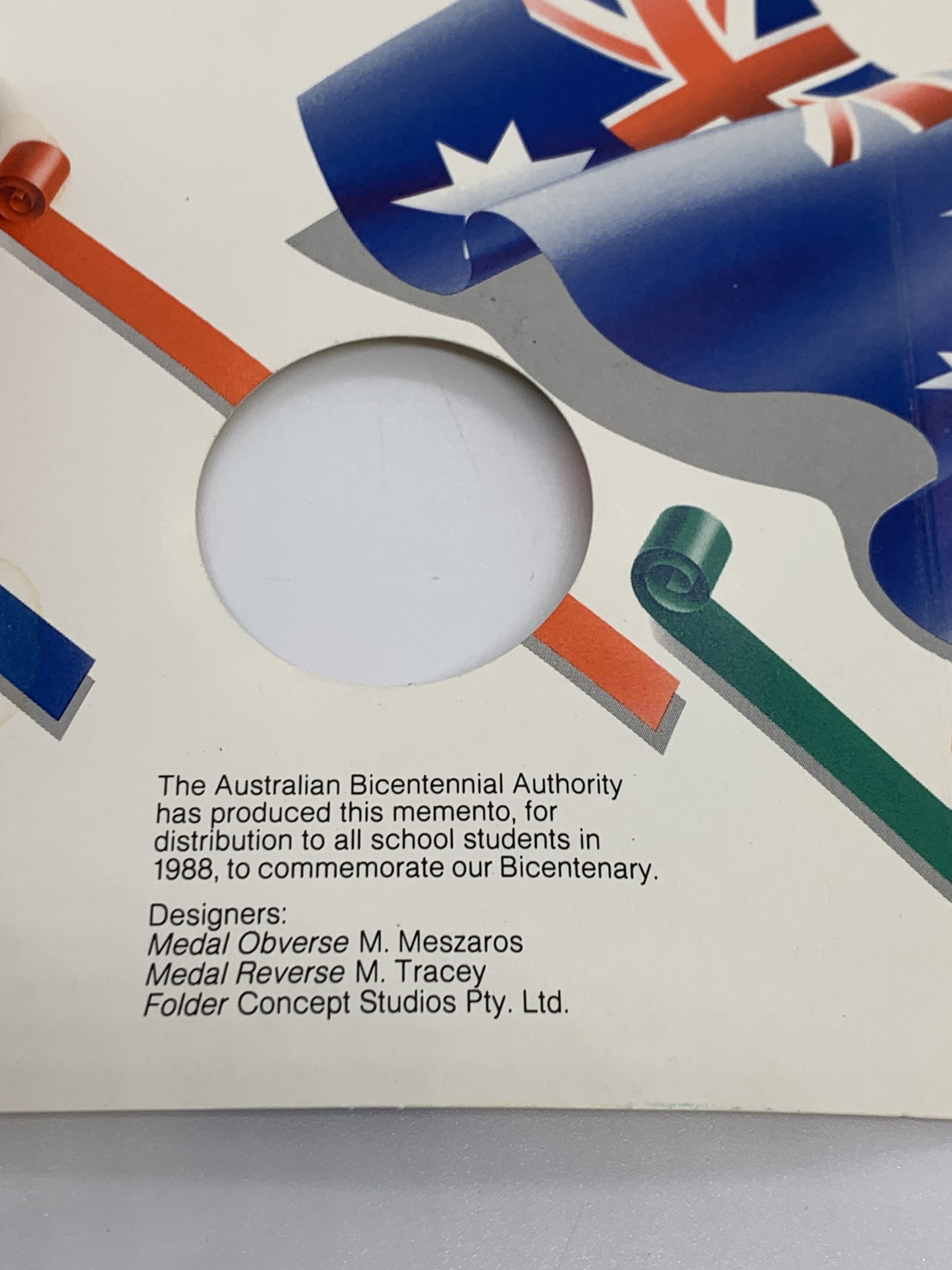 Bicentennial Momento for School Students Coin - Vintage Keepsakes