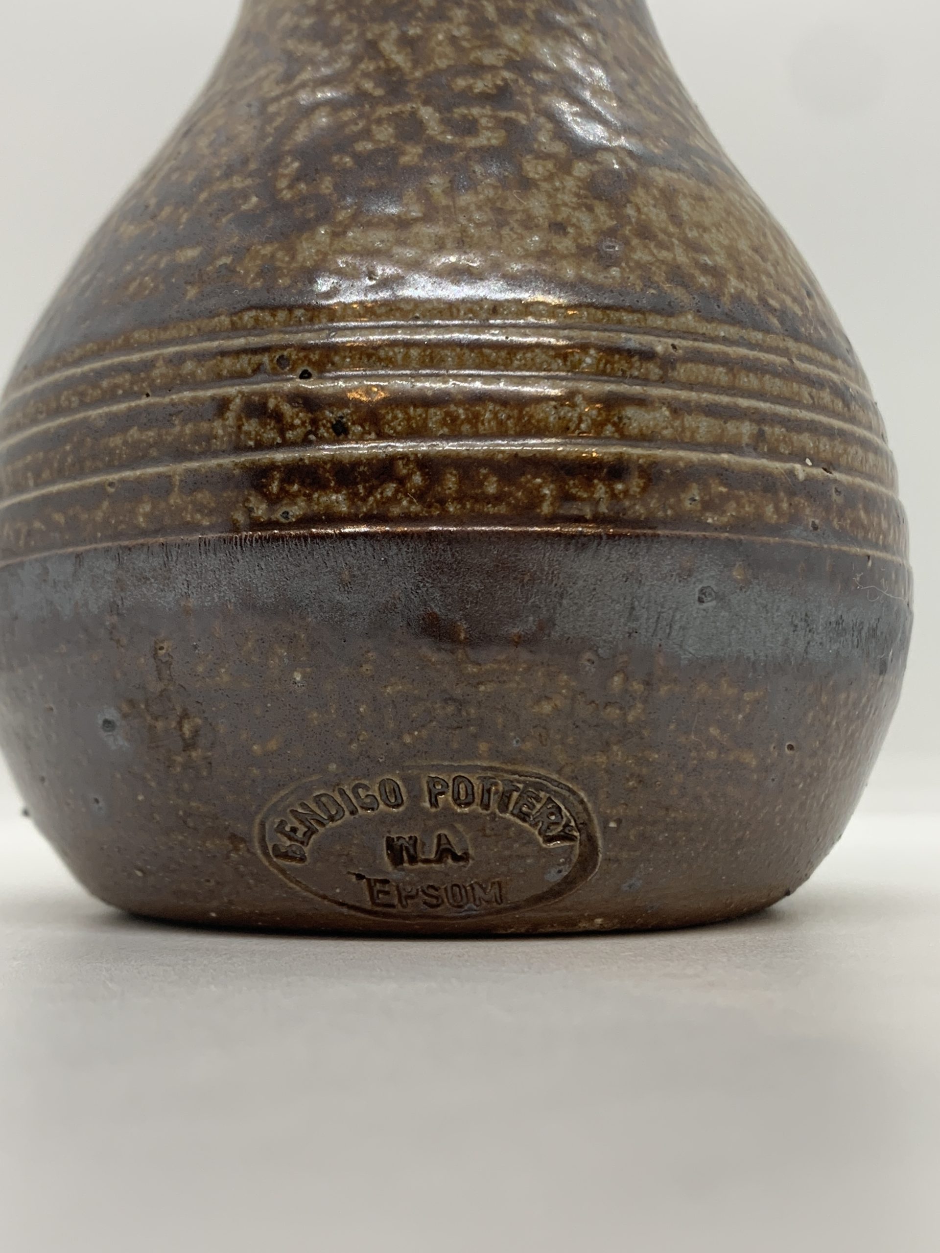 Vintage Bendigo Pottery Mottled Brown Vase 17cm high - Vintage Keepsakes