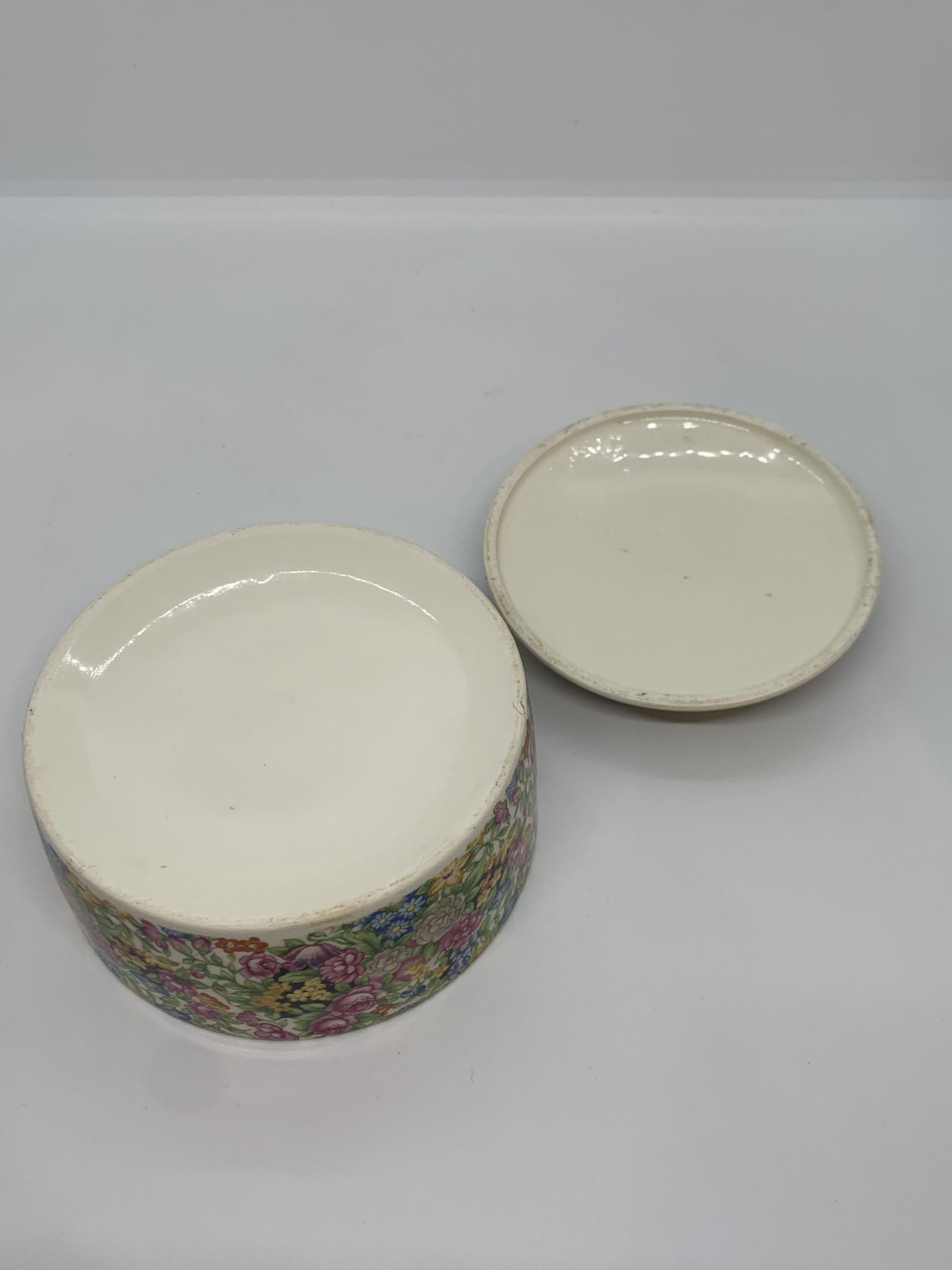 Vintage Chintz Ivoryware Covered Dish 12cm - Vintage Keepsakes